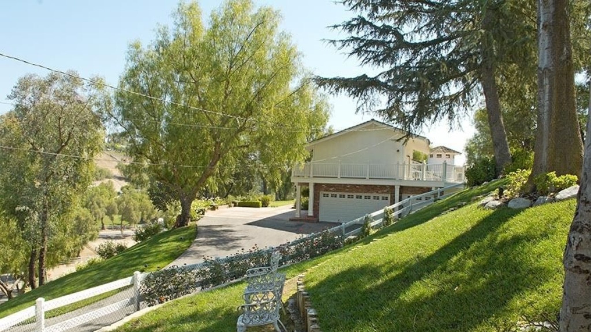 Miley Cyrus New House