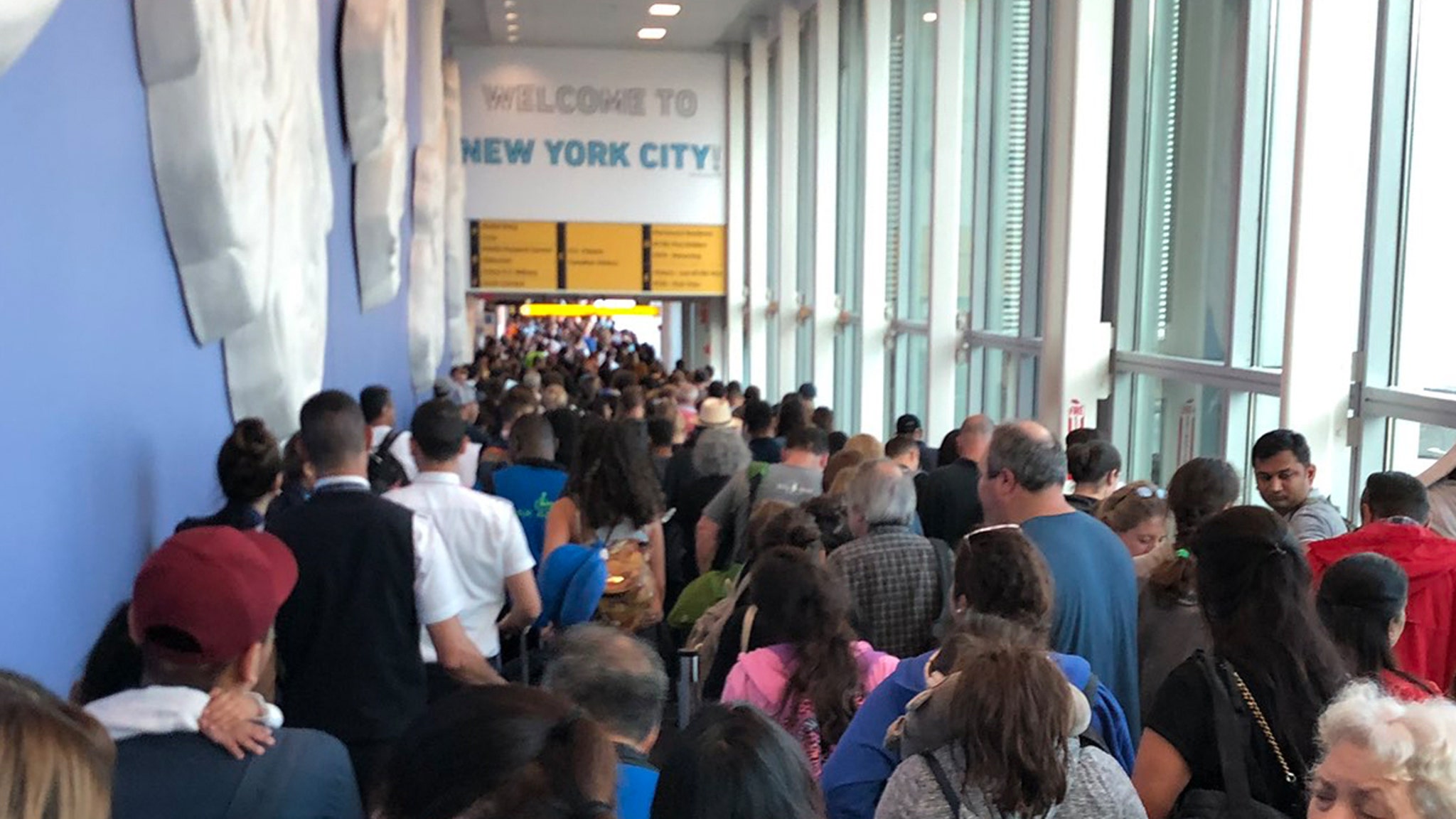 U.S. Customs Goes Down at Airports Nationwide