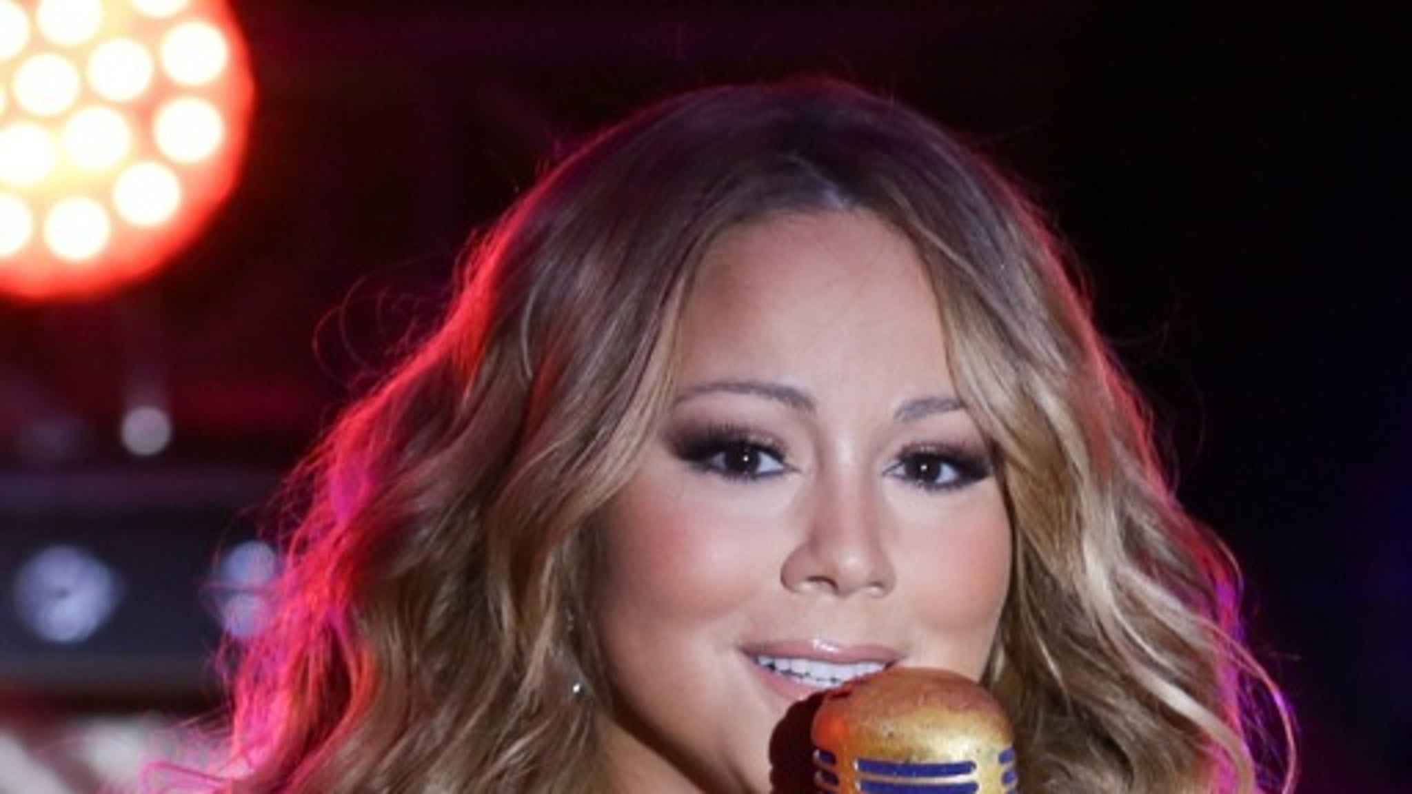 Mariah Carey's Live Performance Photos