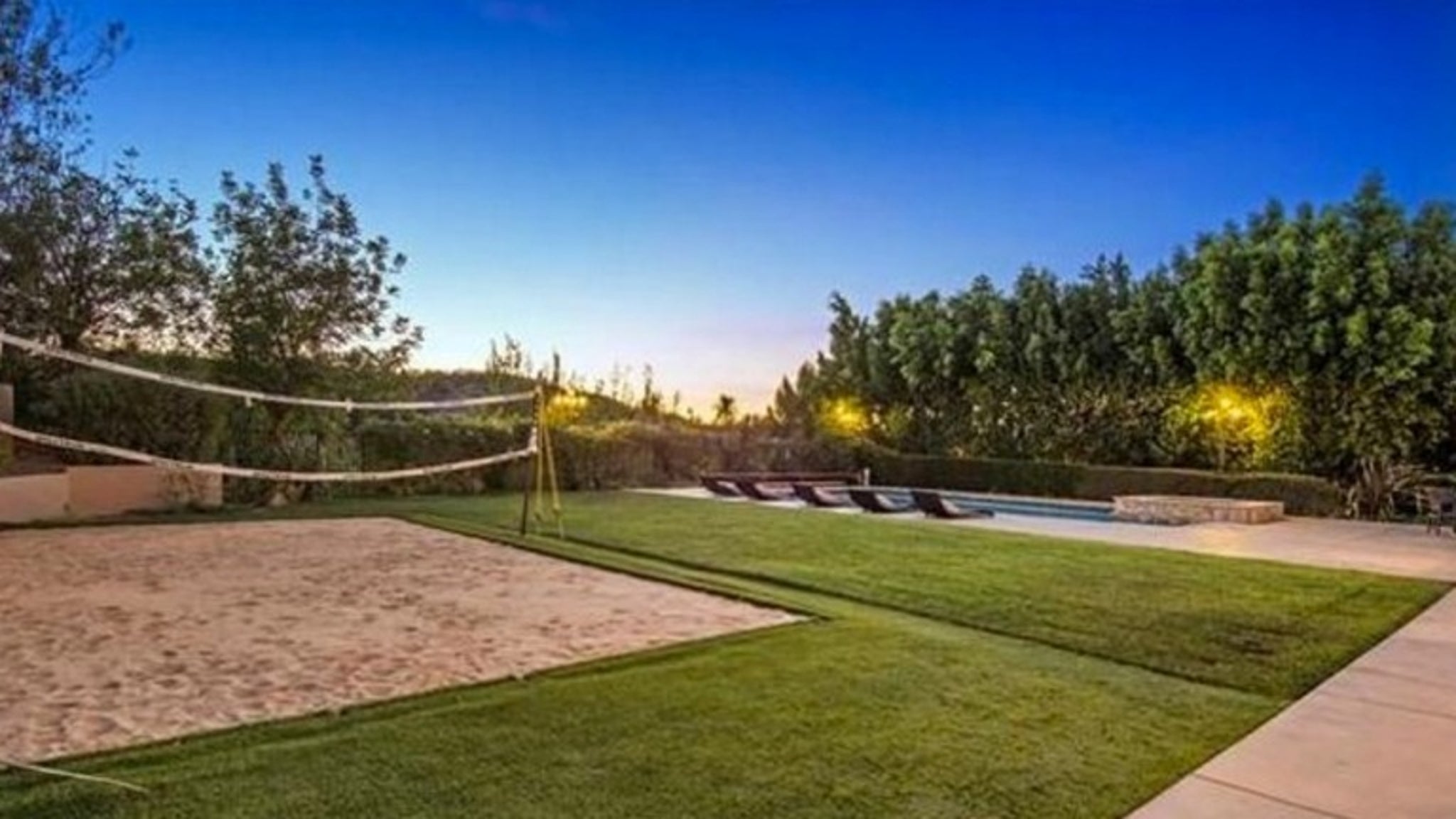 Big Sean Buys Slash's Rockin' Beverly Hills Mansion