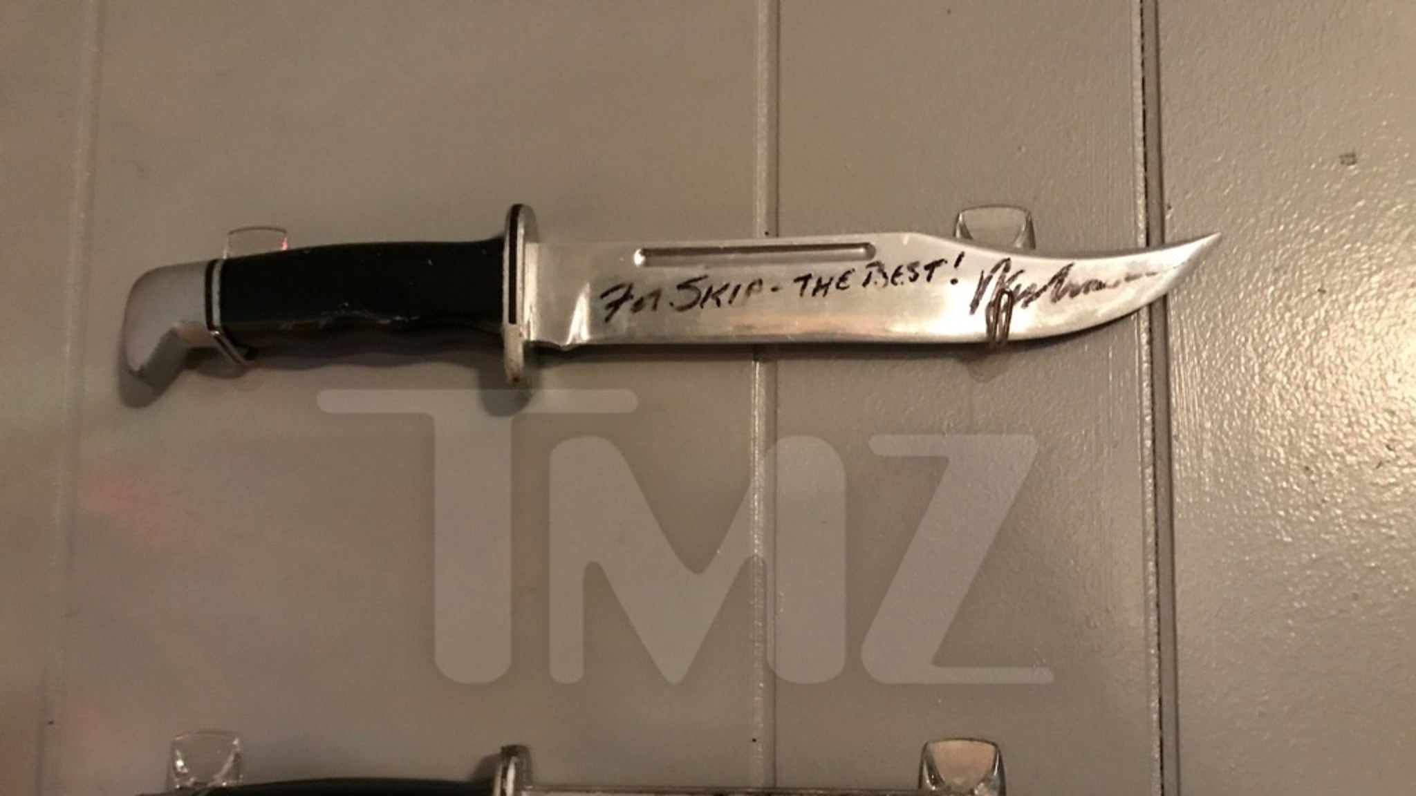 'Scream' Movie Stuff -- The Killer Memorabilia