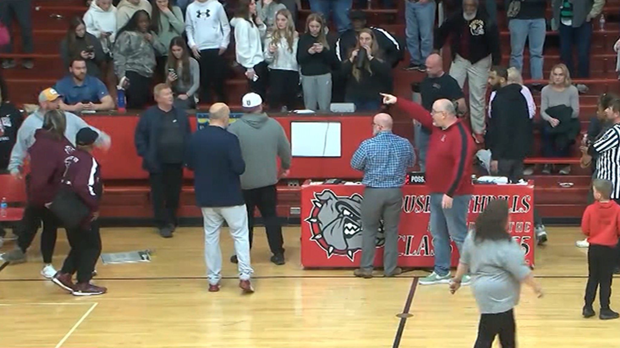 Fans Cleared Out After High School Basketball Brawl In The Stands