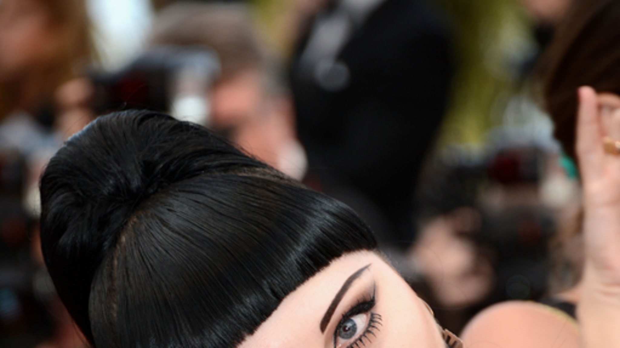 Famous Pouty Faces -- What the Duck?!