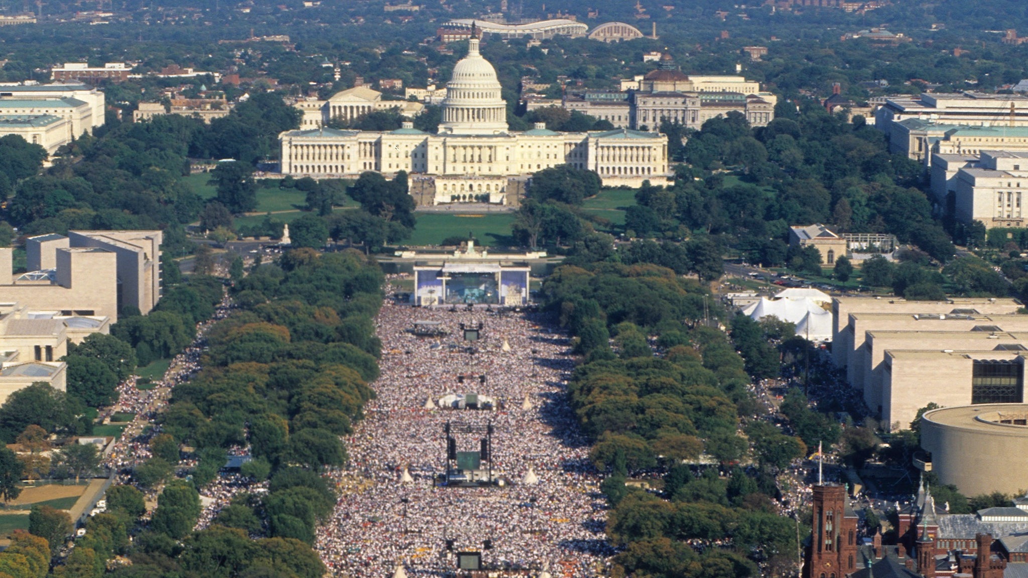 Incredible Crowds In History - Compare and Judge