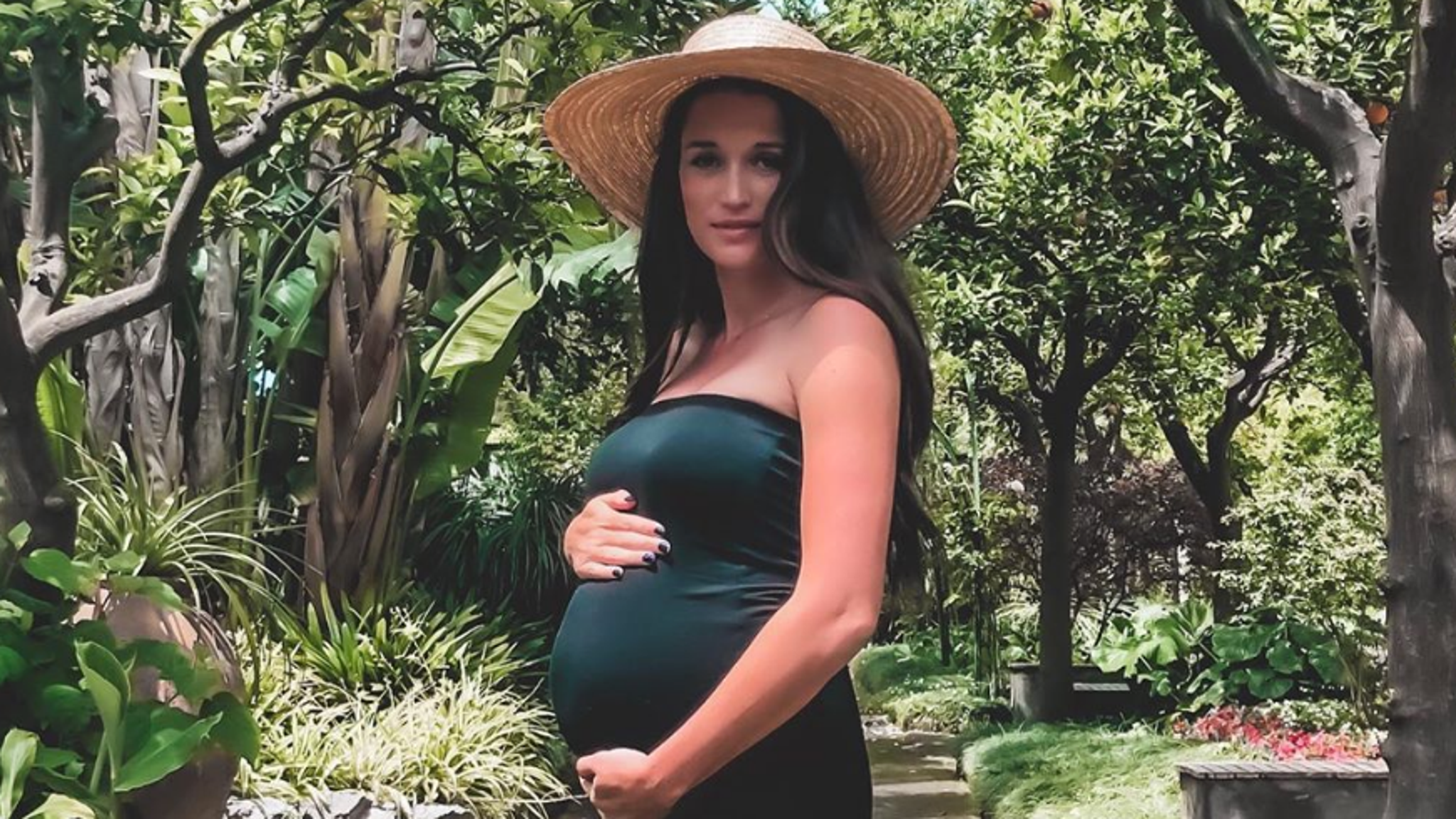 Jade Roper Tolbert -- Pregnant Pics