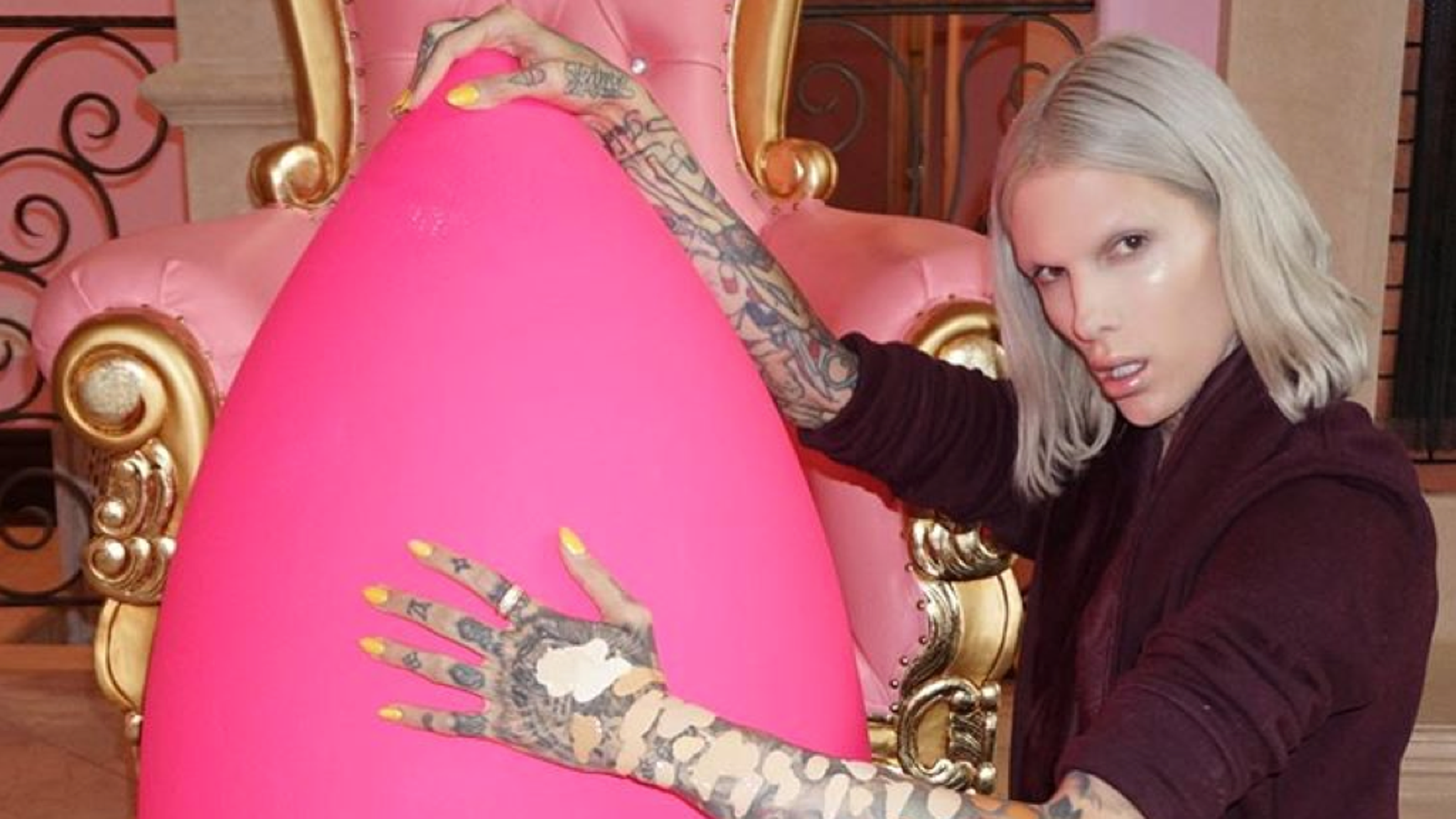Jeffree Star's Cosmetic Shots