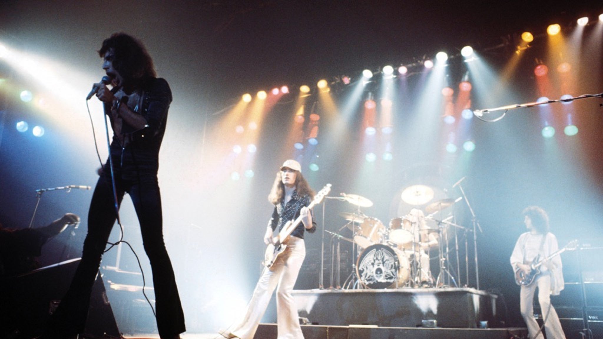Queen's Rocking Performance Photos