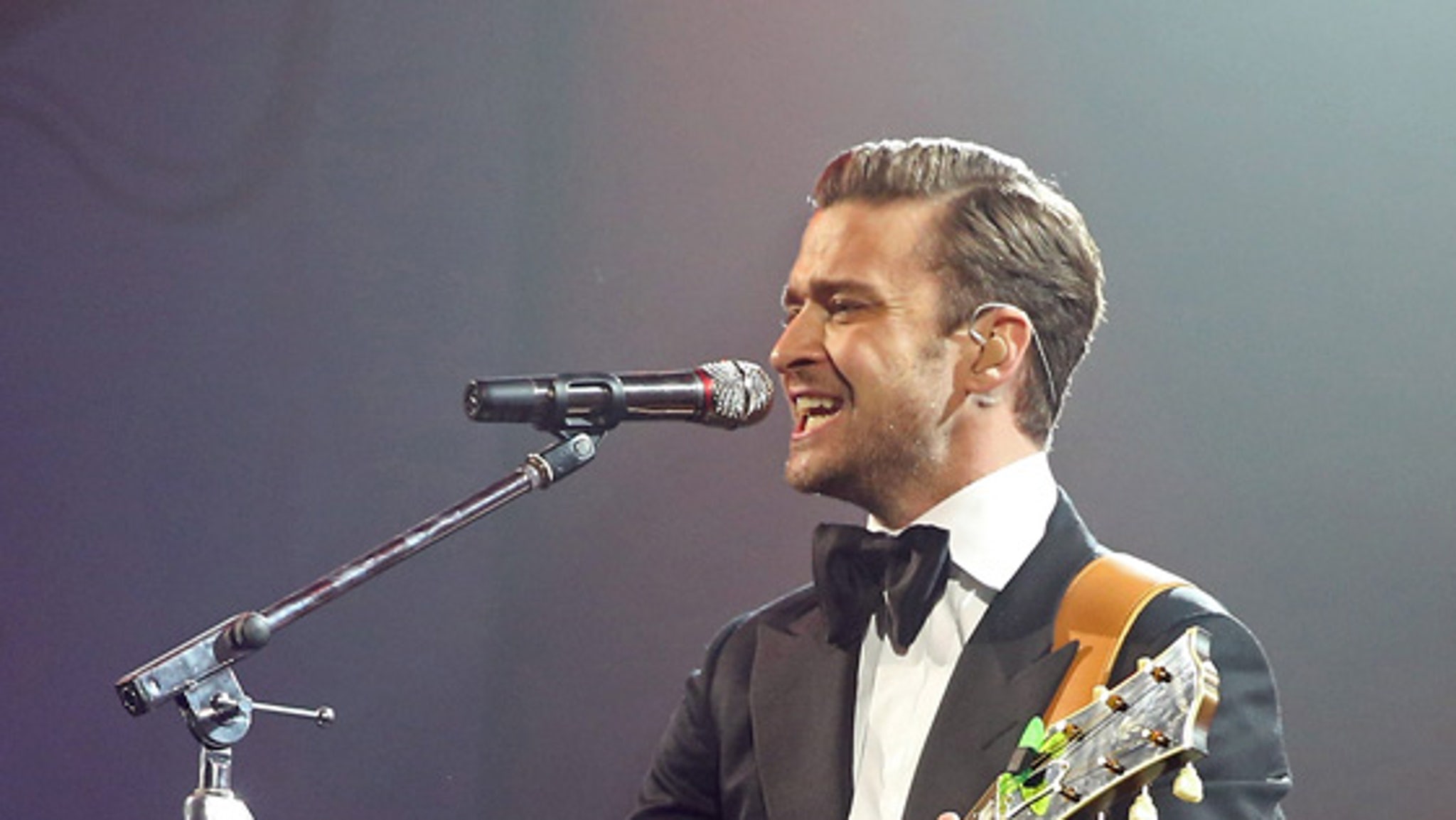 Justin Timberlake Takes the Stage!