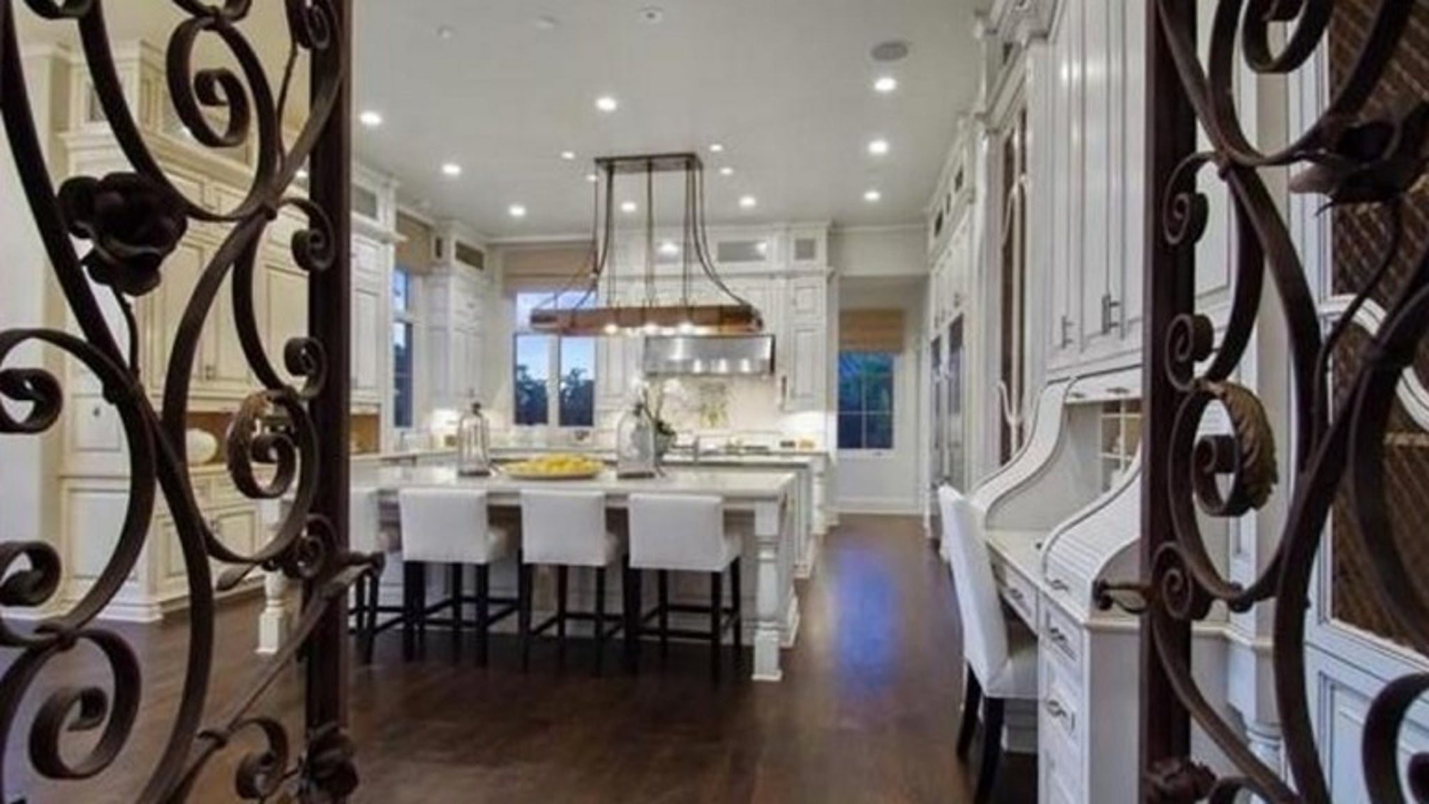 Big Sean Buys Slash's Rockin' Beverly Hills Mansion