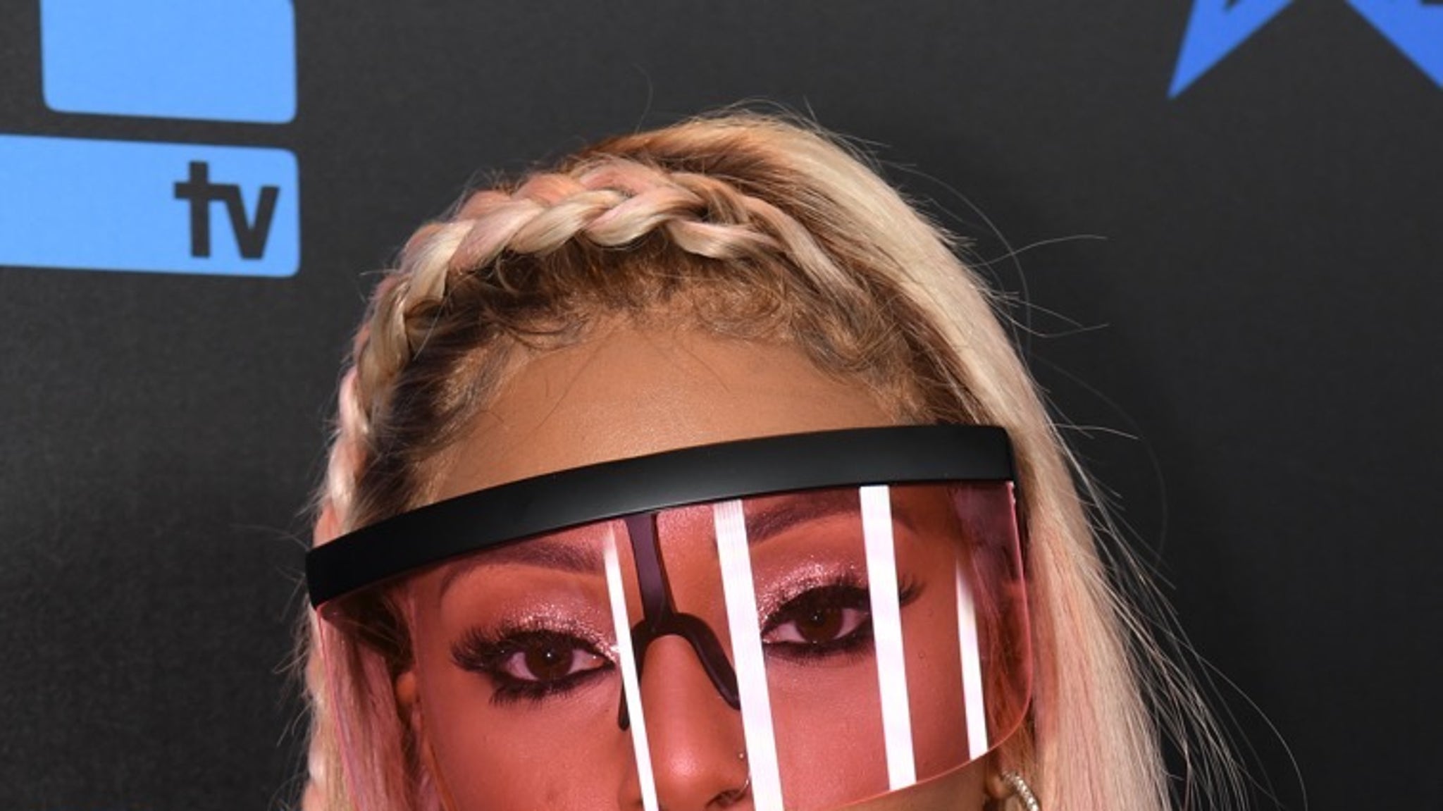 Hot Stars In Shady Visors