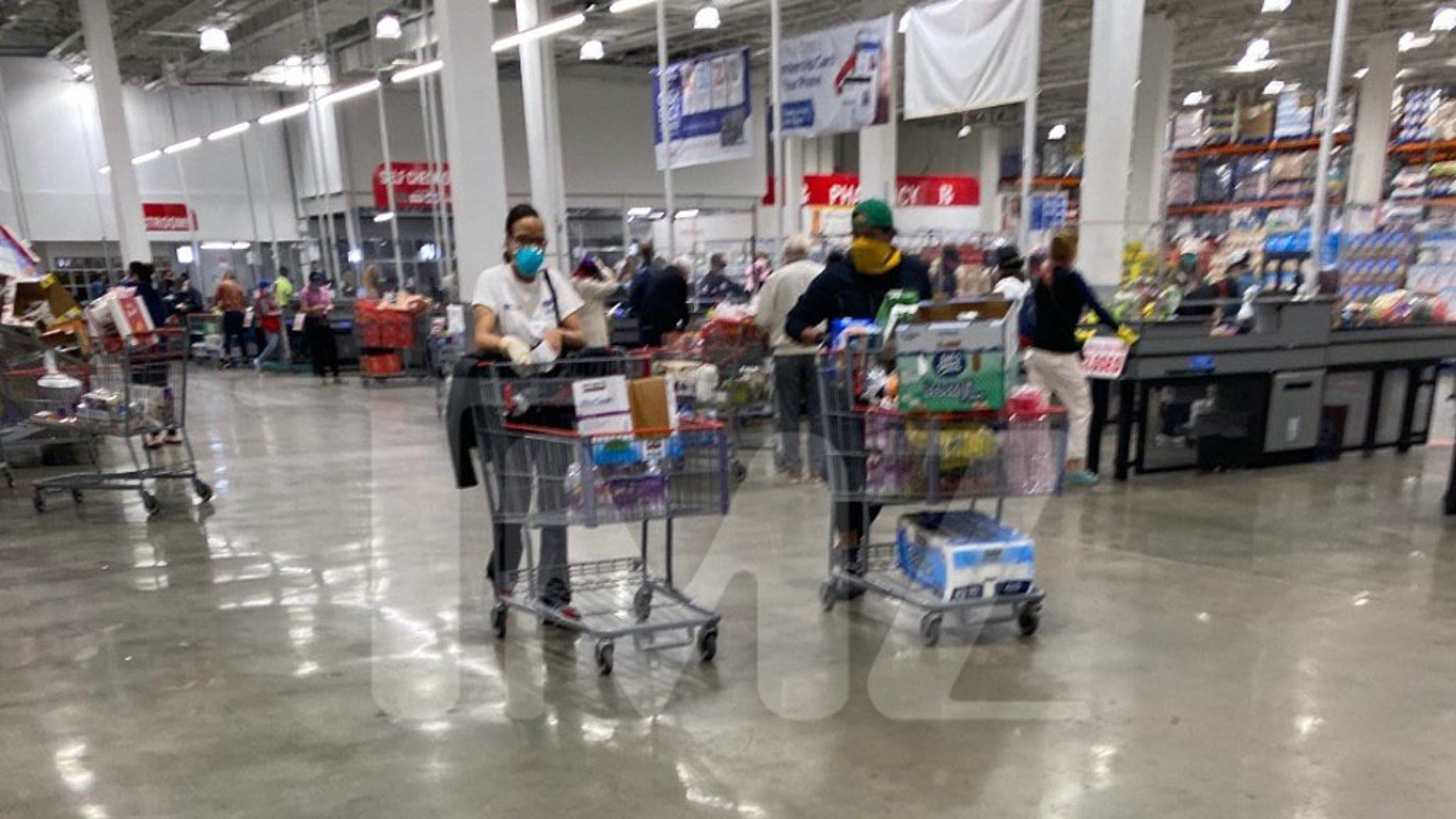 Costco Requires Face Coverings For Shoppers