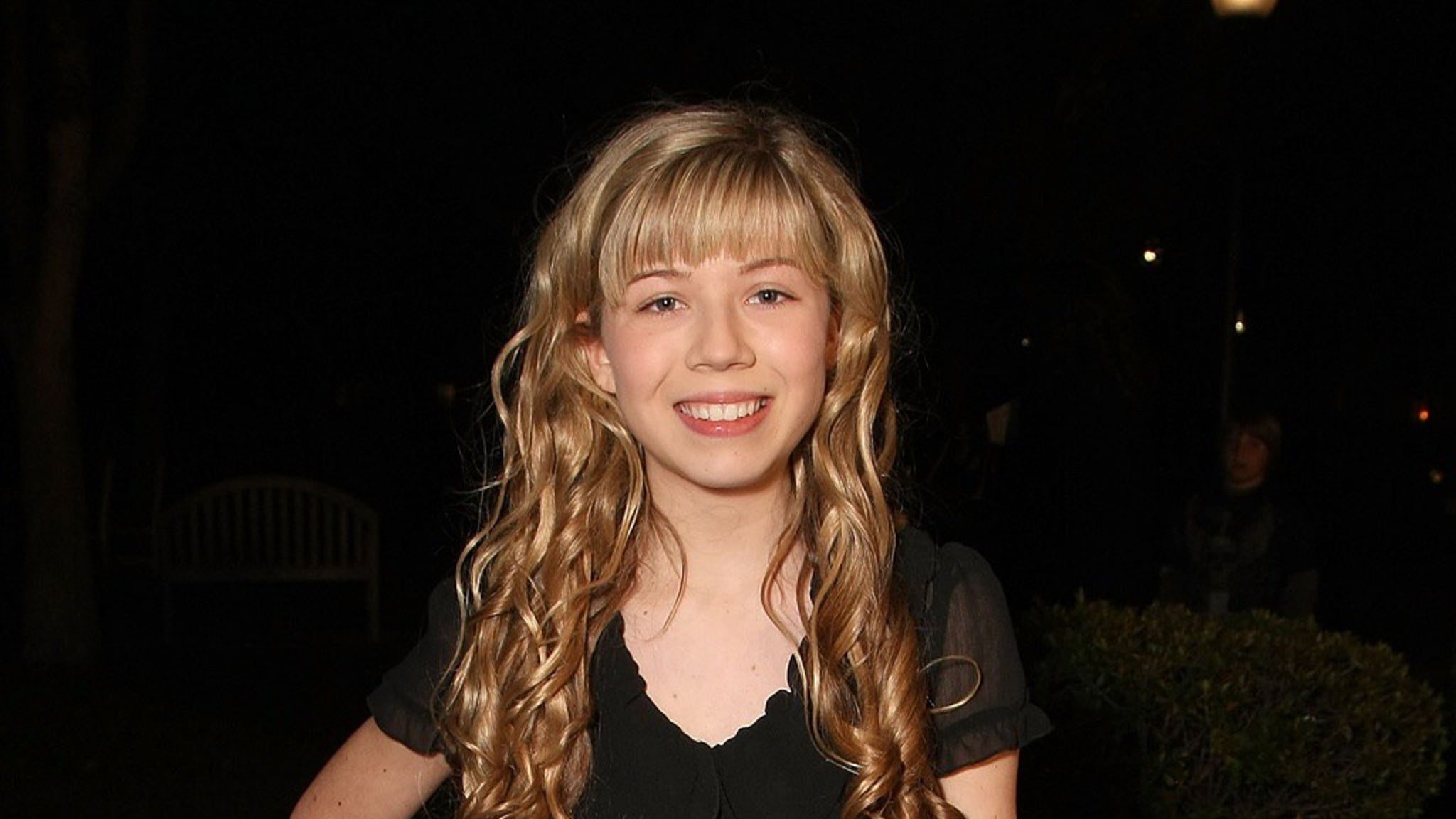 Nickelodeon Stars -- Then & Now!