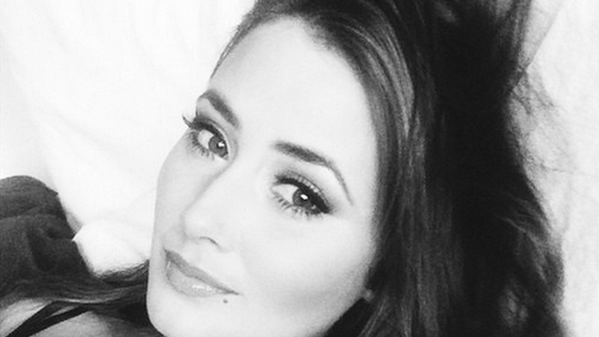 Carrie Baker's Sexy Instagram Photos