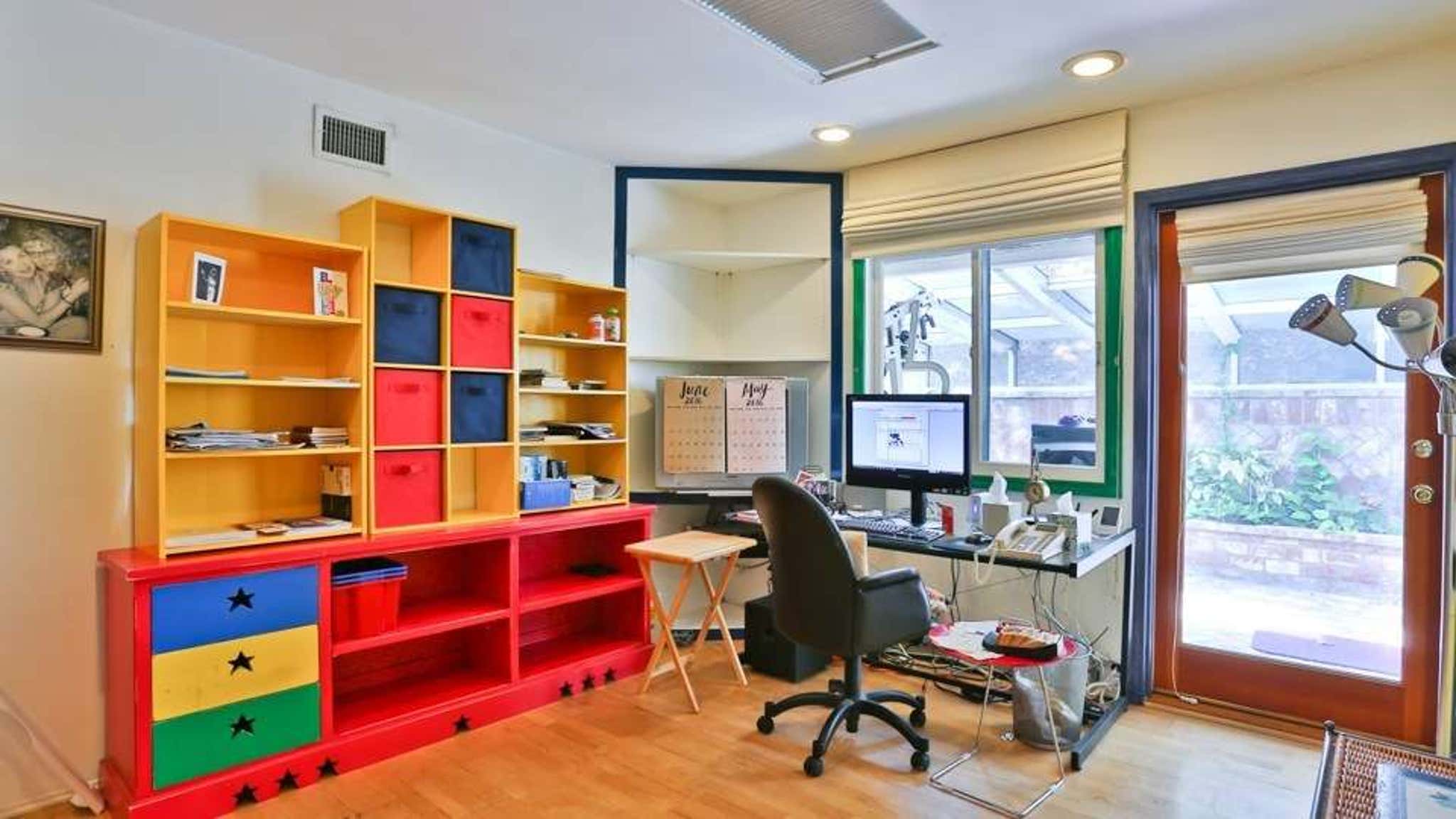 Mark Lonow's Hollywood Home -- For $ALE!