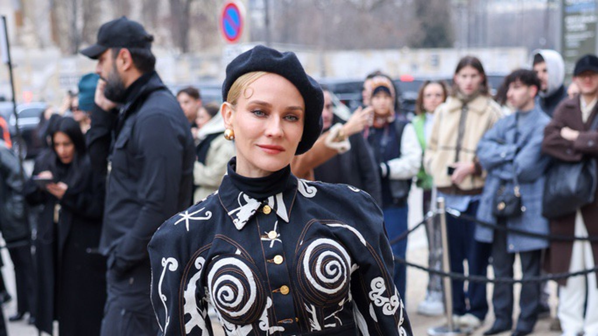Stars In Paris -- Paris Fashion Week
