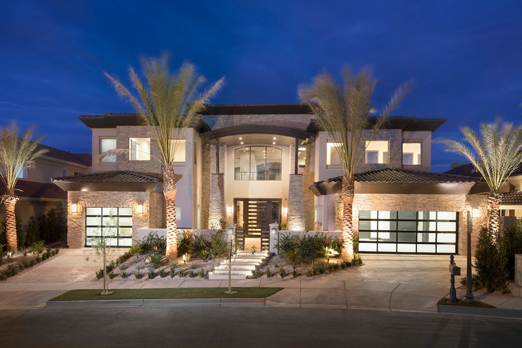 The Vegas Mansion Pacage