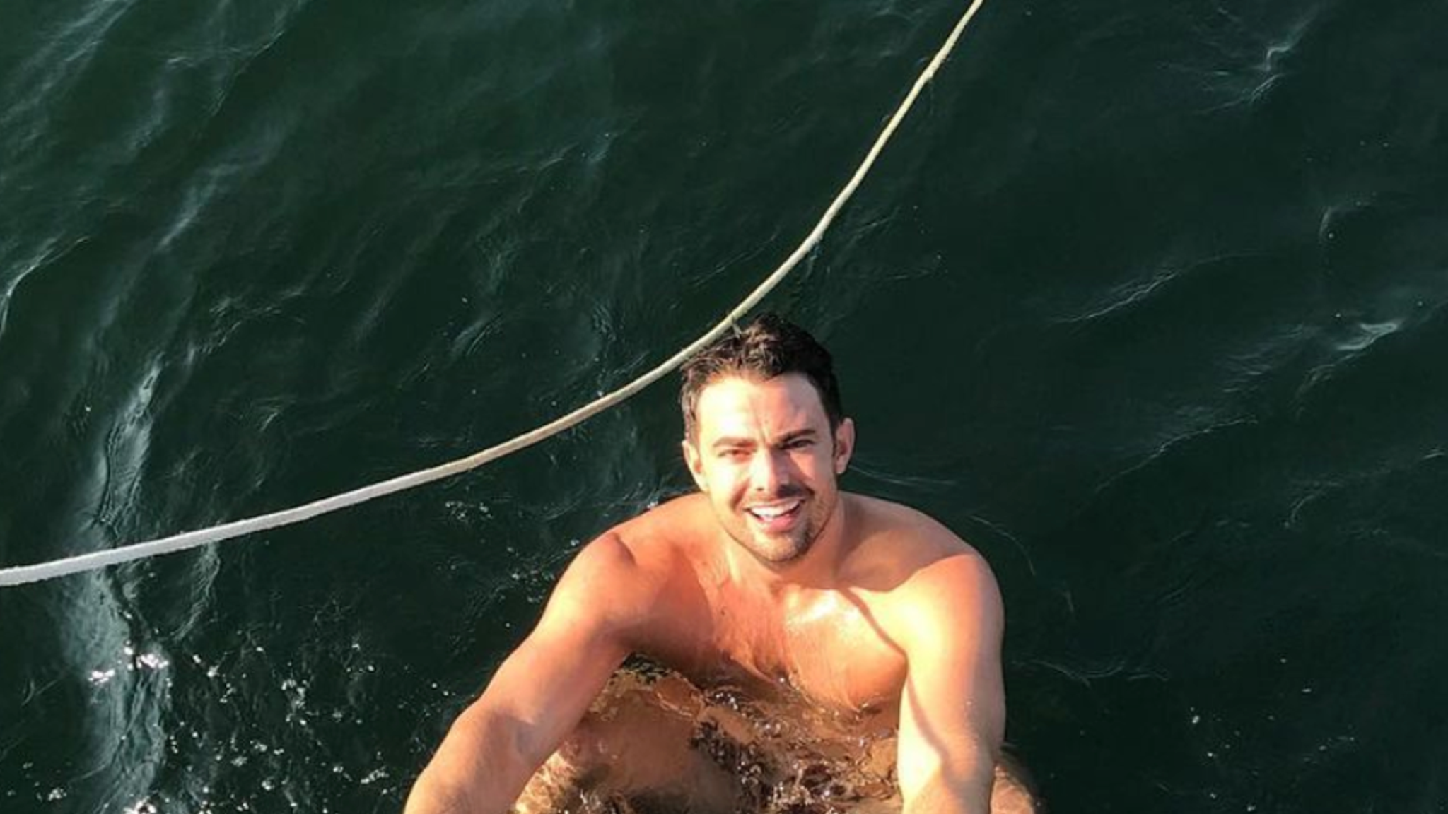 Jonathan Bennett's Shirtless Shots