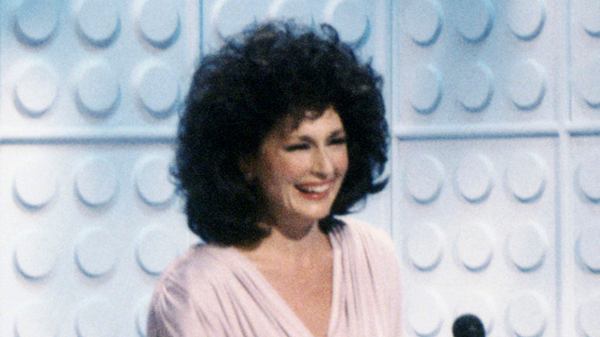 Remembering Jan Hooks on 'SNL'
