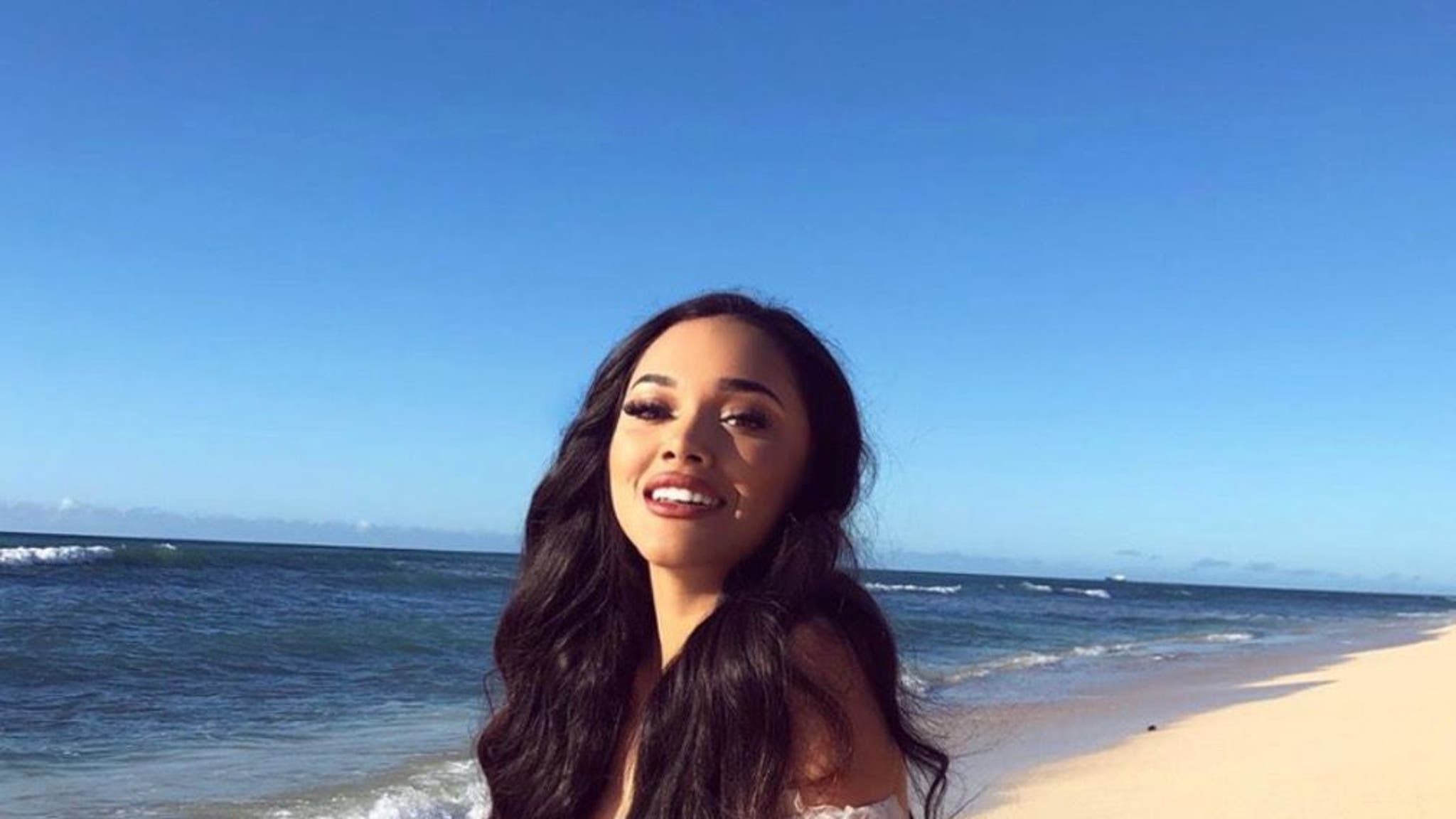 'Love Island' Cast Hot Shots