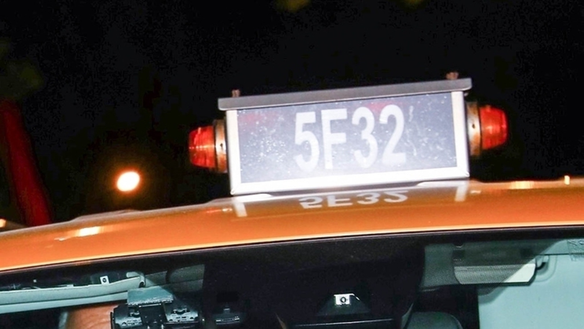 Prince Harry And Meghan Markle Followed by Paparazzi in Wild Chase