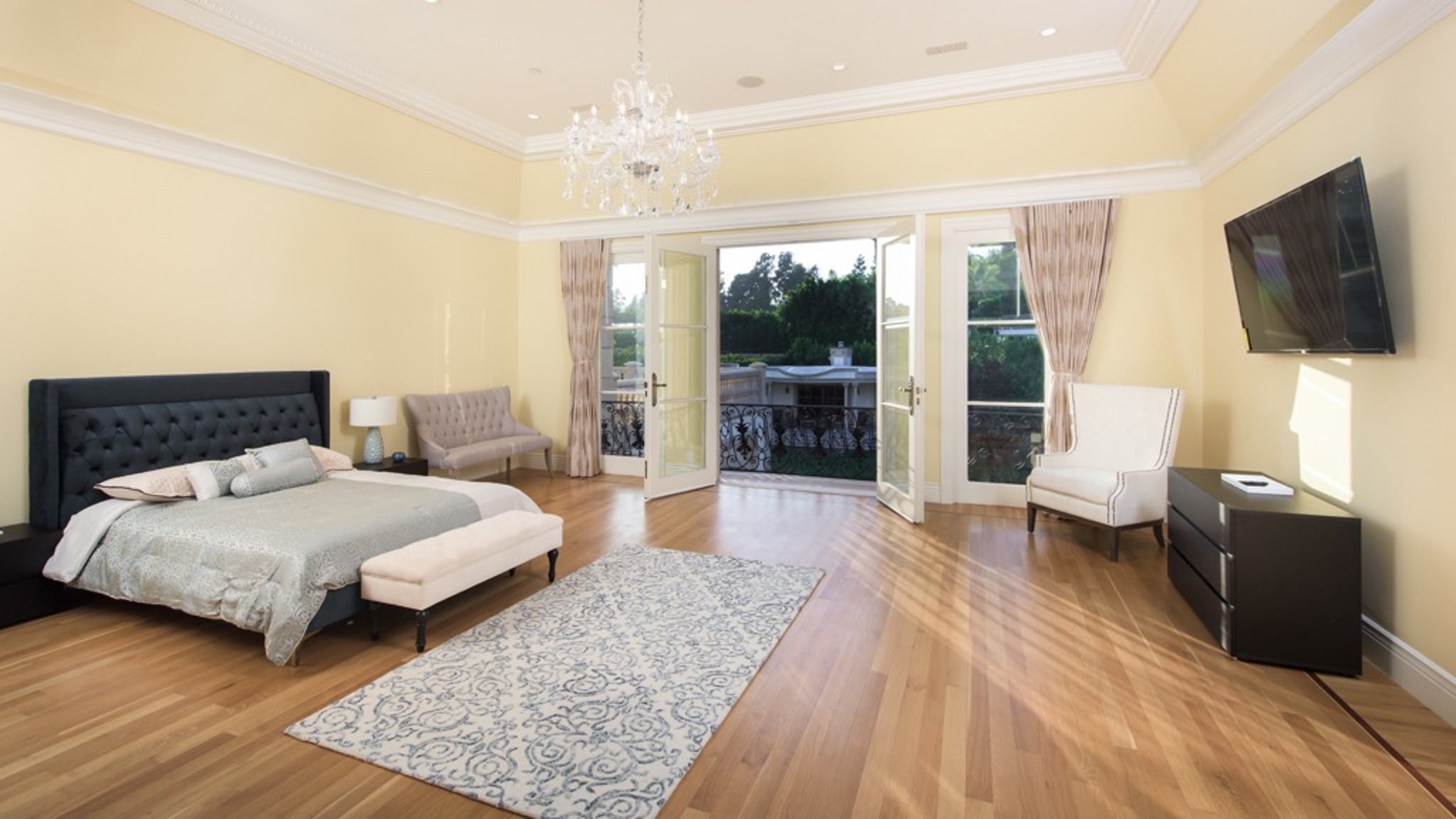 Inside Tekashi 6ix9ine's Music Video House