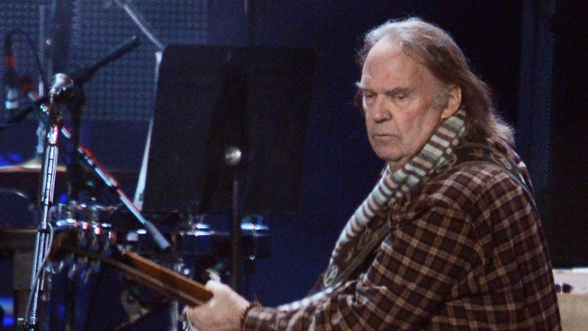 Neil Young Performance Photos