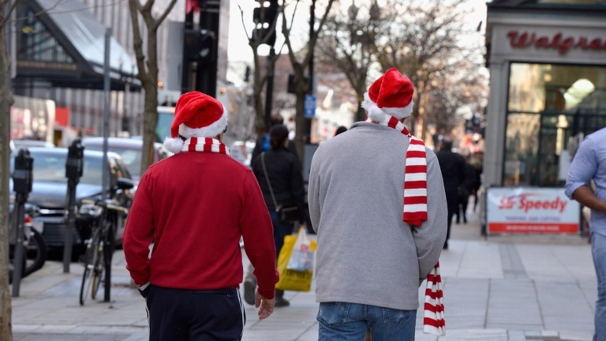 Sexy Santas Go Running In Speedos