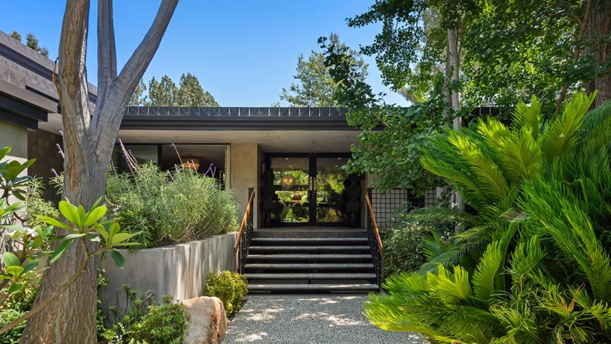 Lizzo Buys Jeremy Renner's Hollywood Mansion For $12.4 M