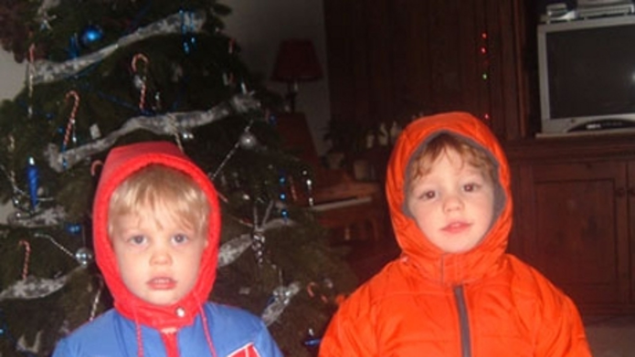 TMZ's Wacky Family Photos Contest