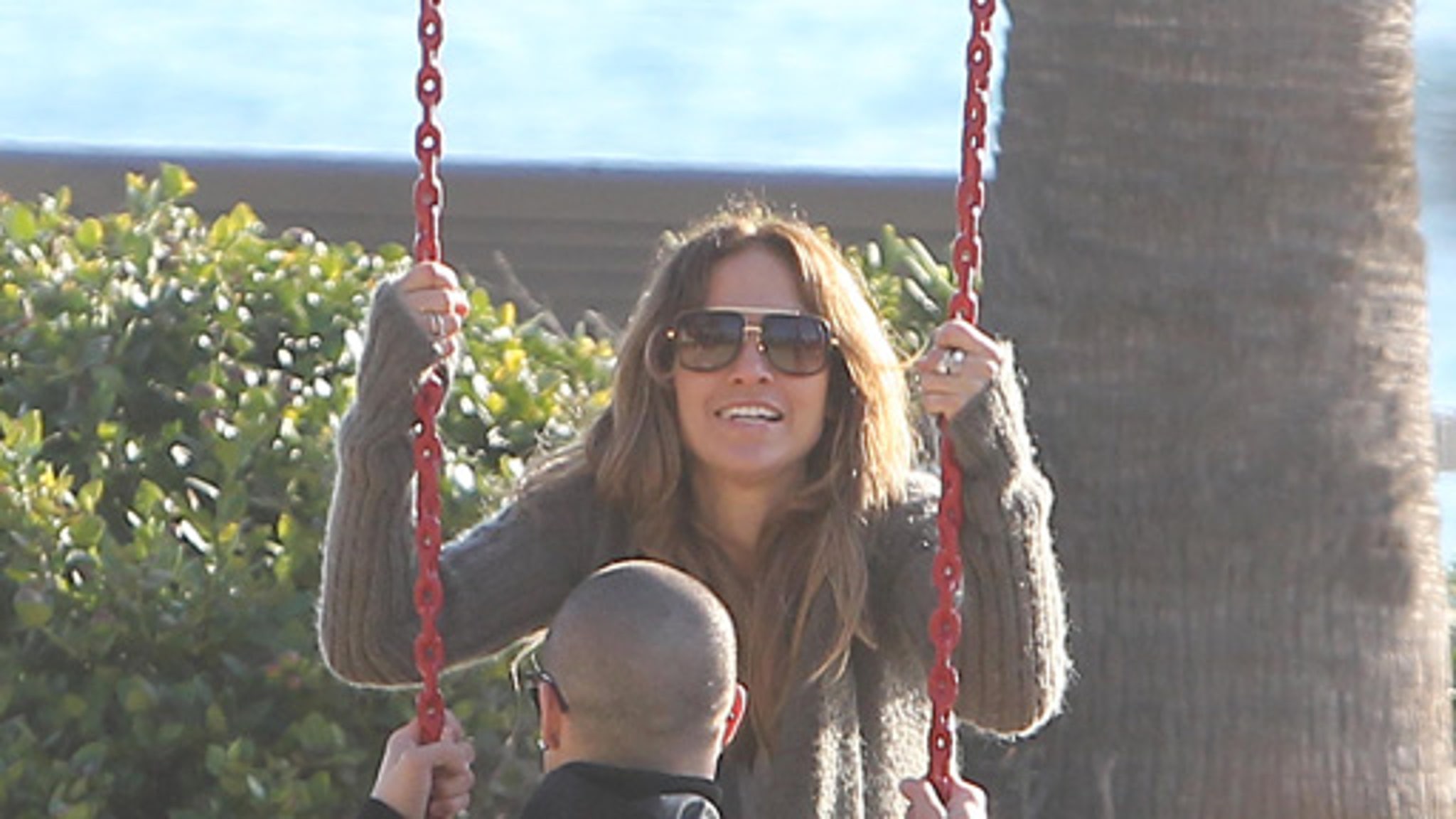 Jennifer and Casper -- Swingin'!