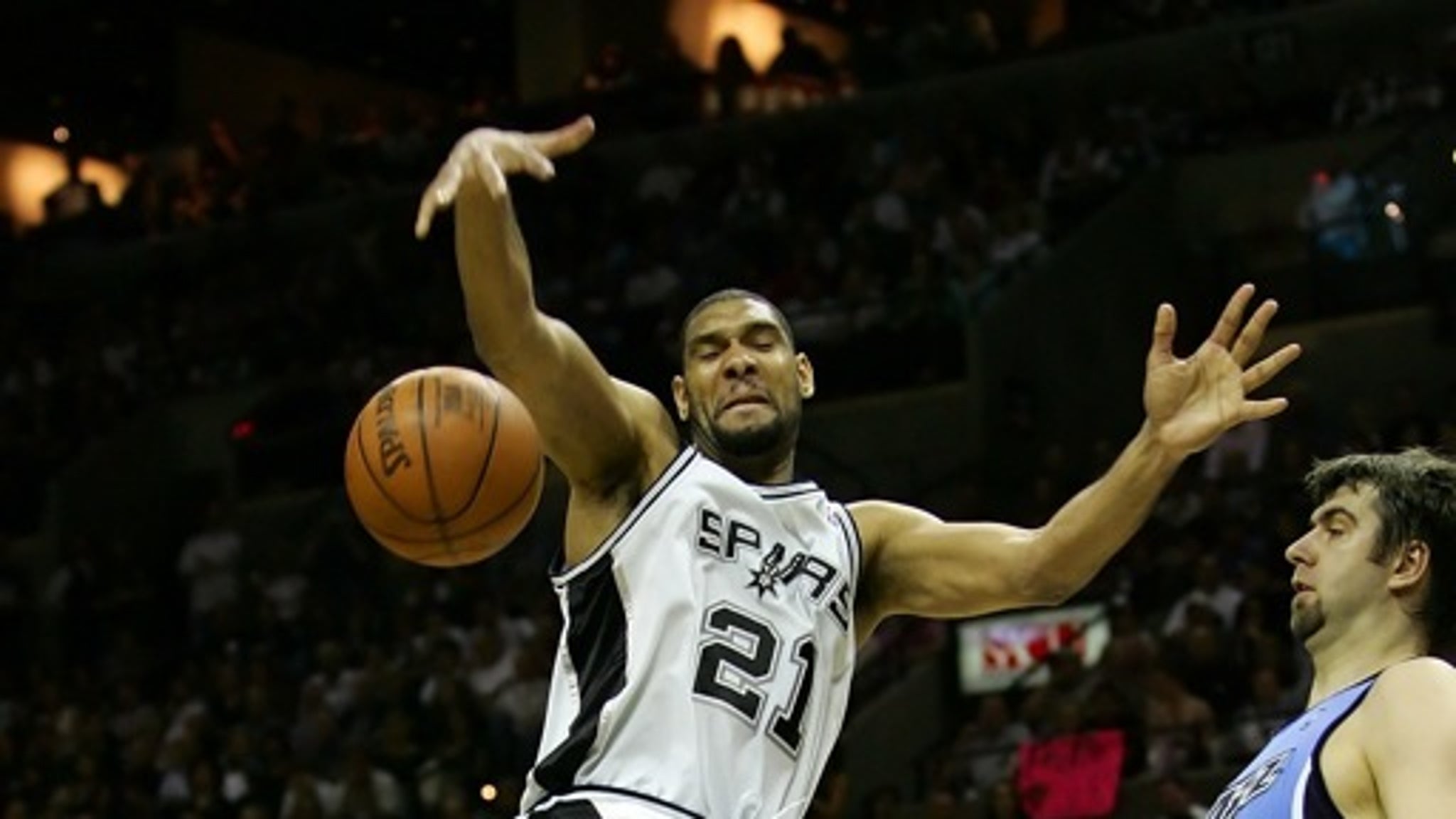 Tim Duncan -- On the Court