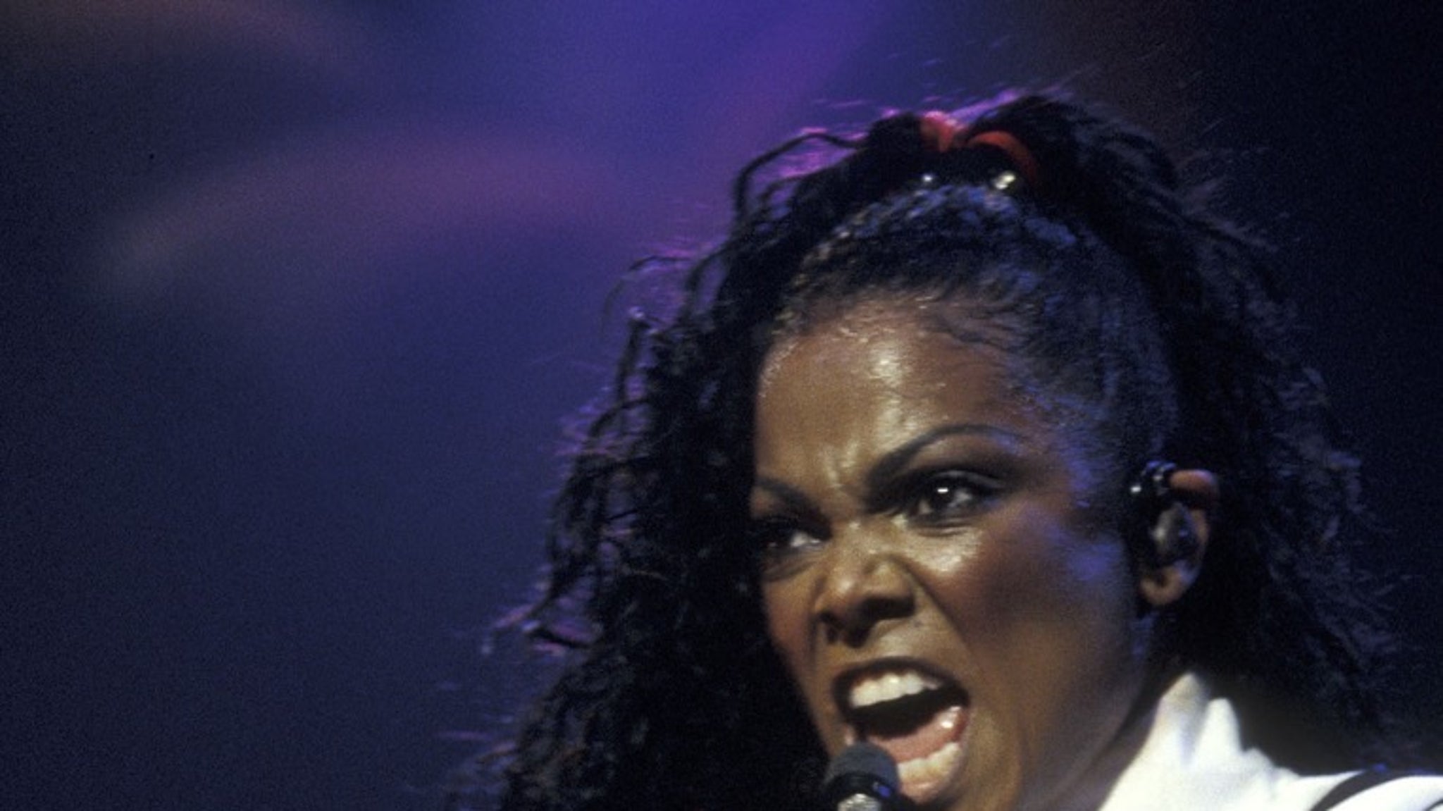 Janet Jackson Performance Photos!