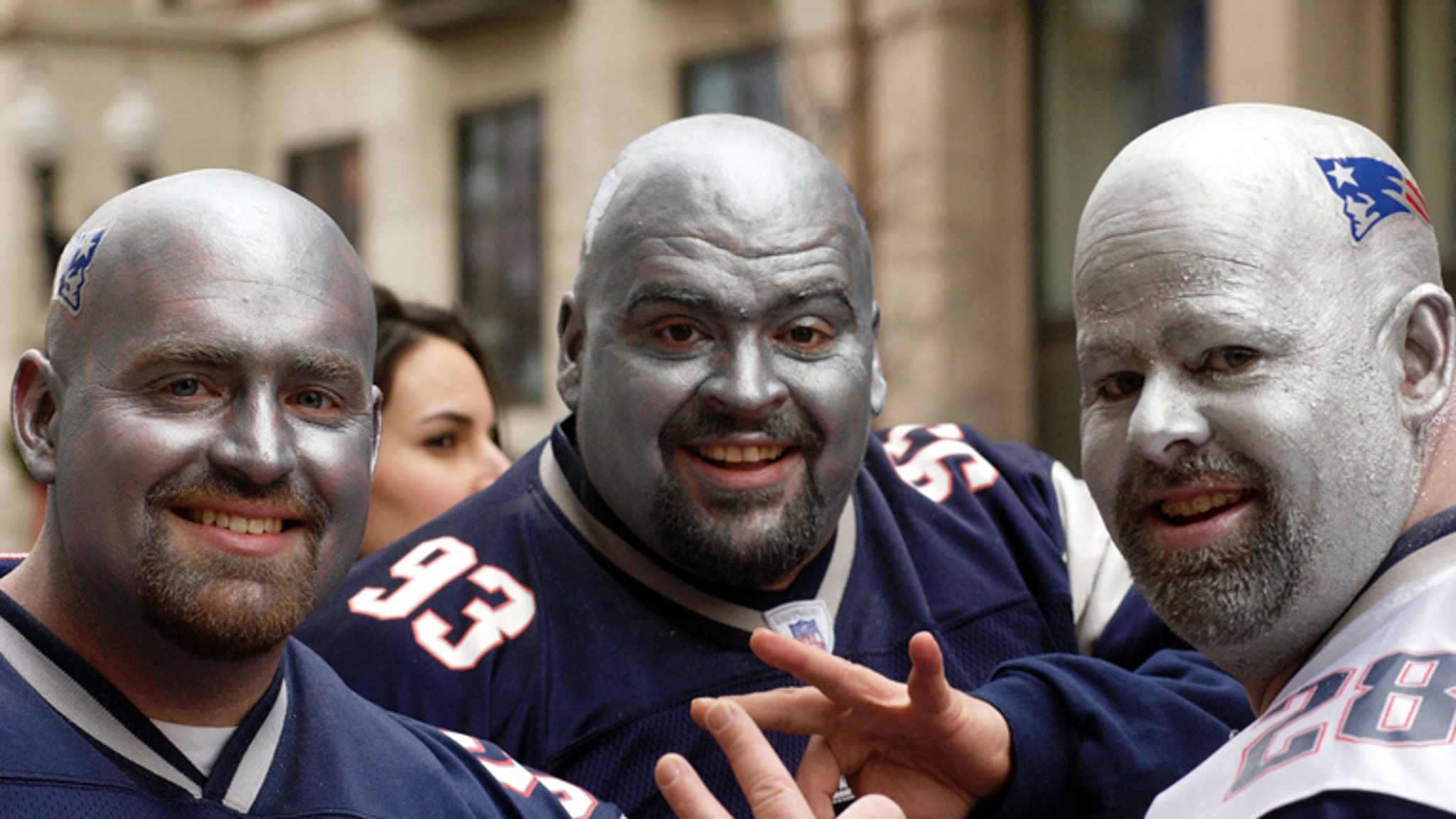 Pigskin and Paint -- Fans Showing Their True Colors!