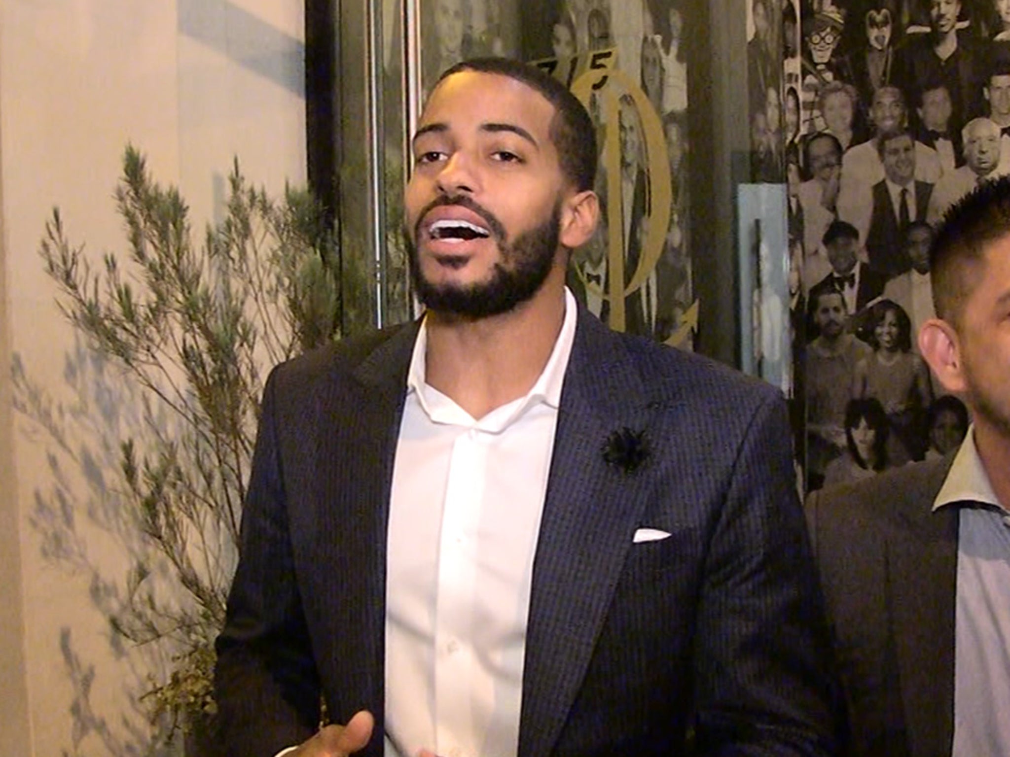 Eric ón Bachelorette Backstage Heroes: Eric Mueller On Regulars,