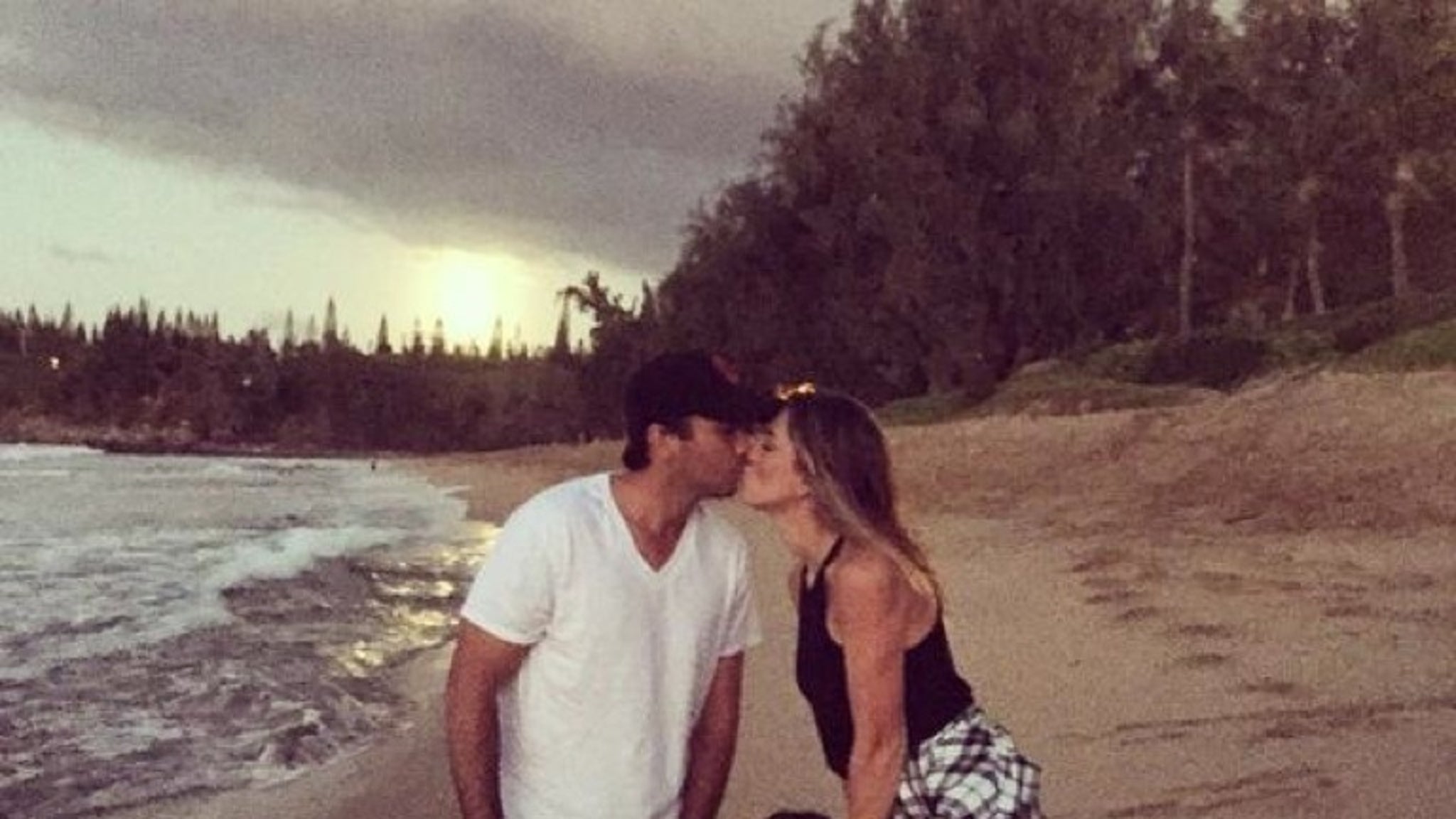 Ellie Day -- Golf's Hottest Wife & Mommy!