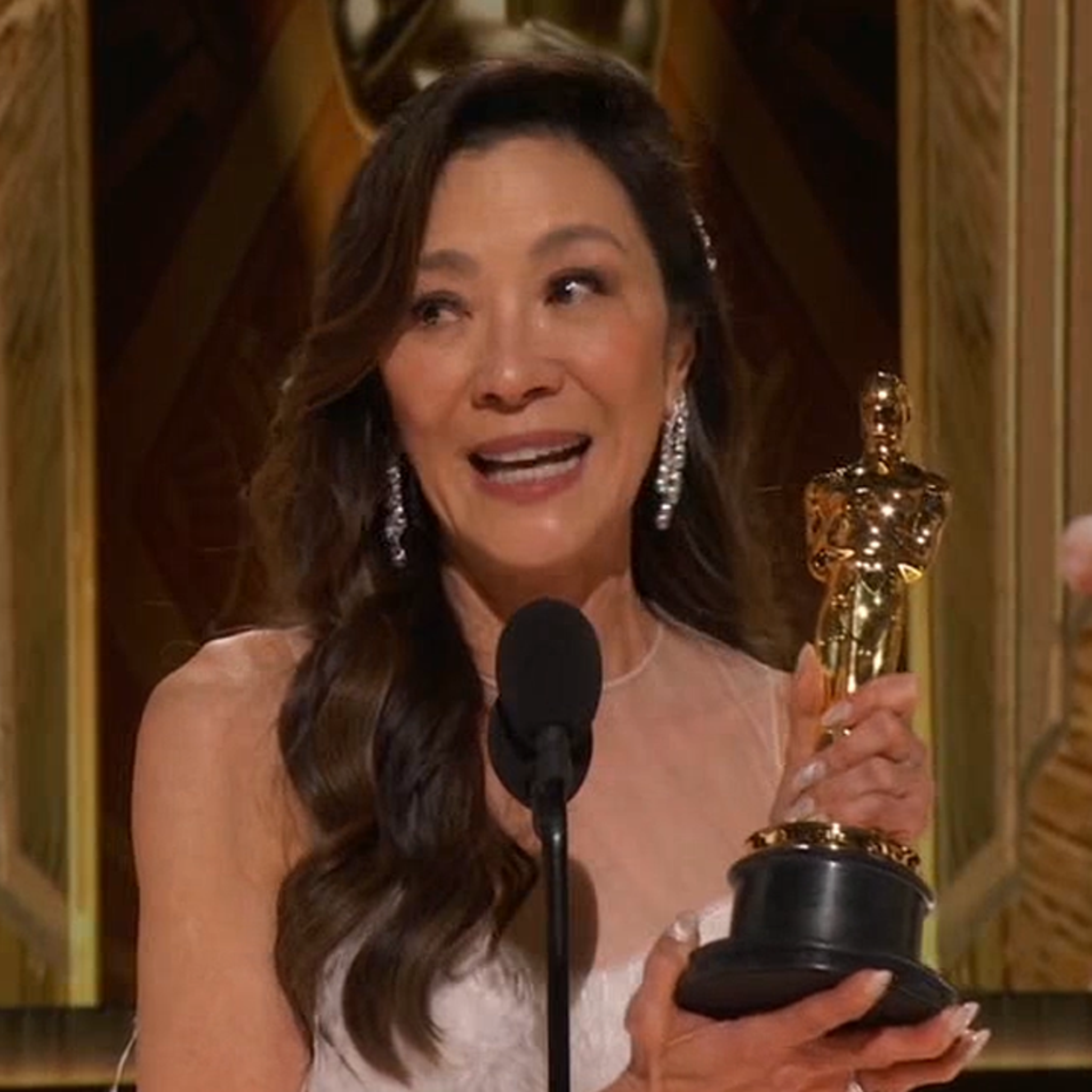 Michelle Don's Instagram, Twitter & Facebook on IDCrawl