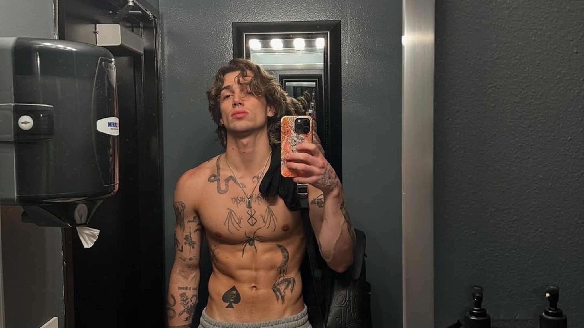 Vinnie Hacker Shredded Shots