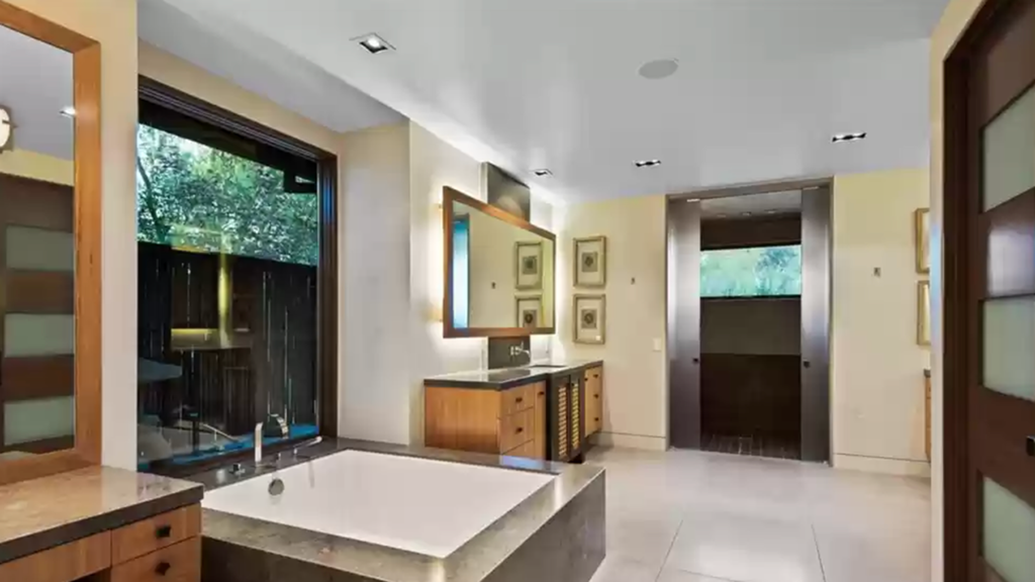 NFL's Jared Goff Sells California Mansion
