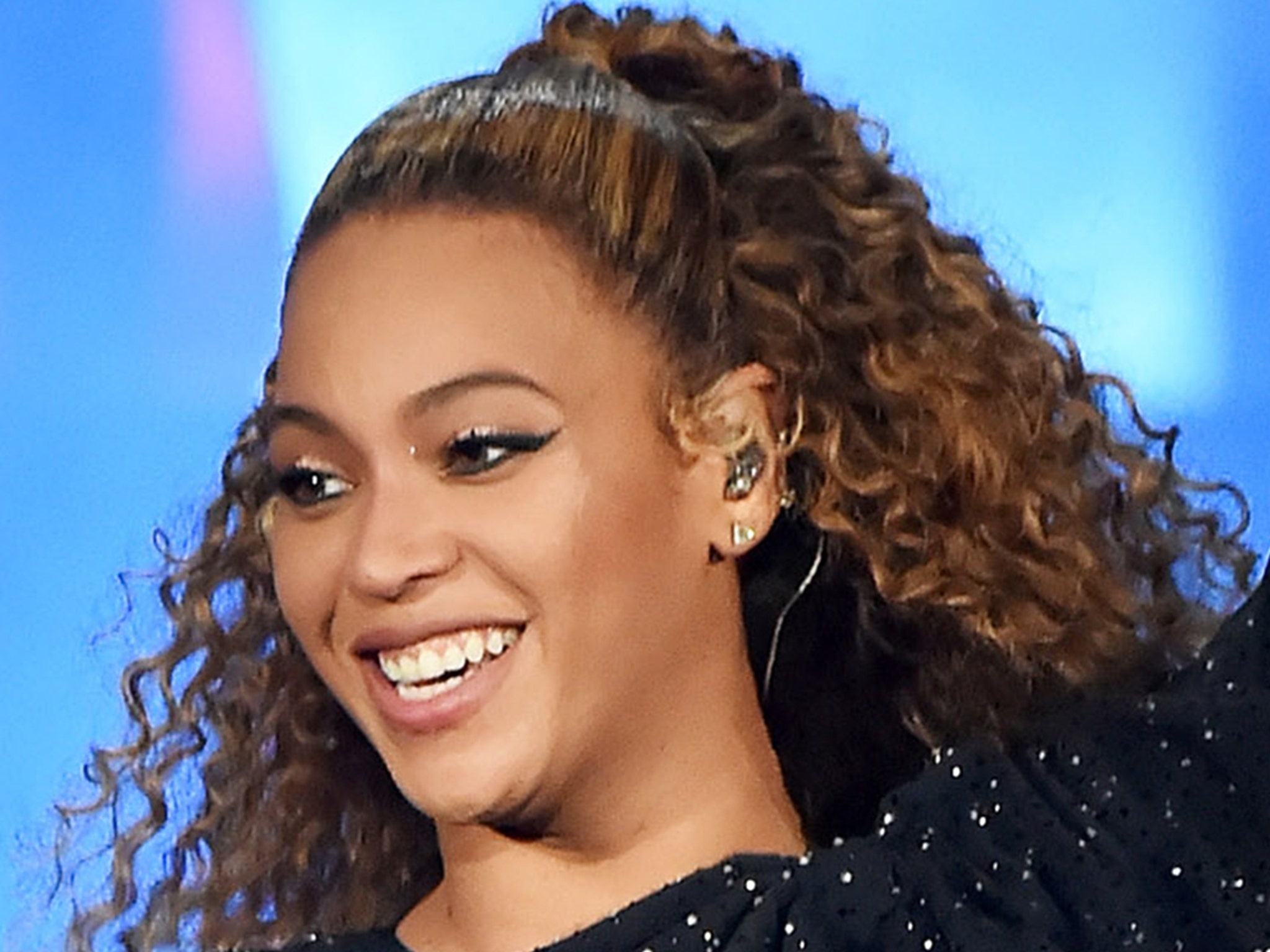 Beyonce Eyebrows 2022