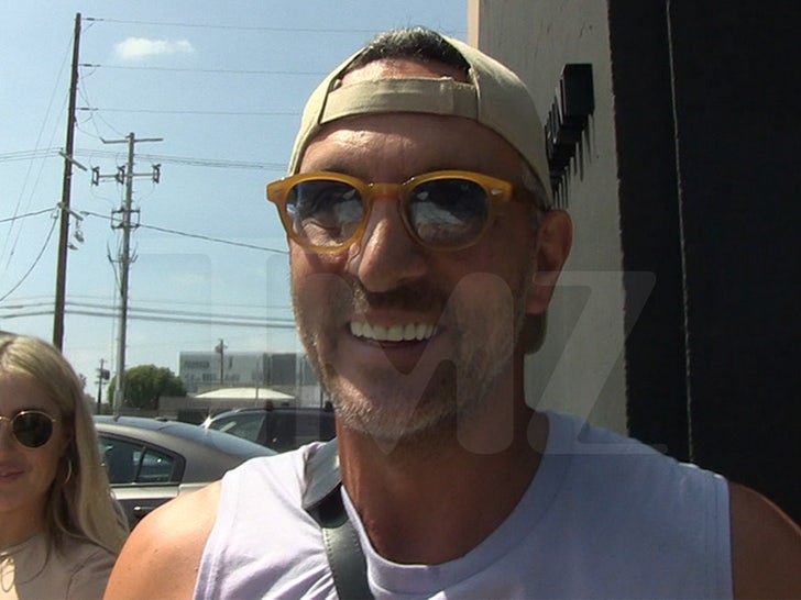 Sublime With Rome Lead Singer Smoking Weed On Stage -- Take That ...