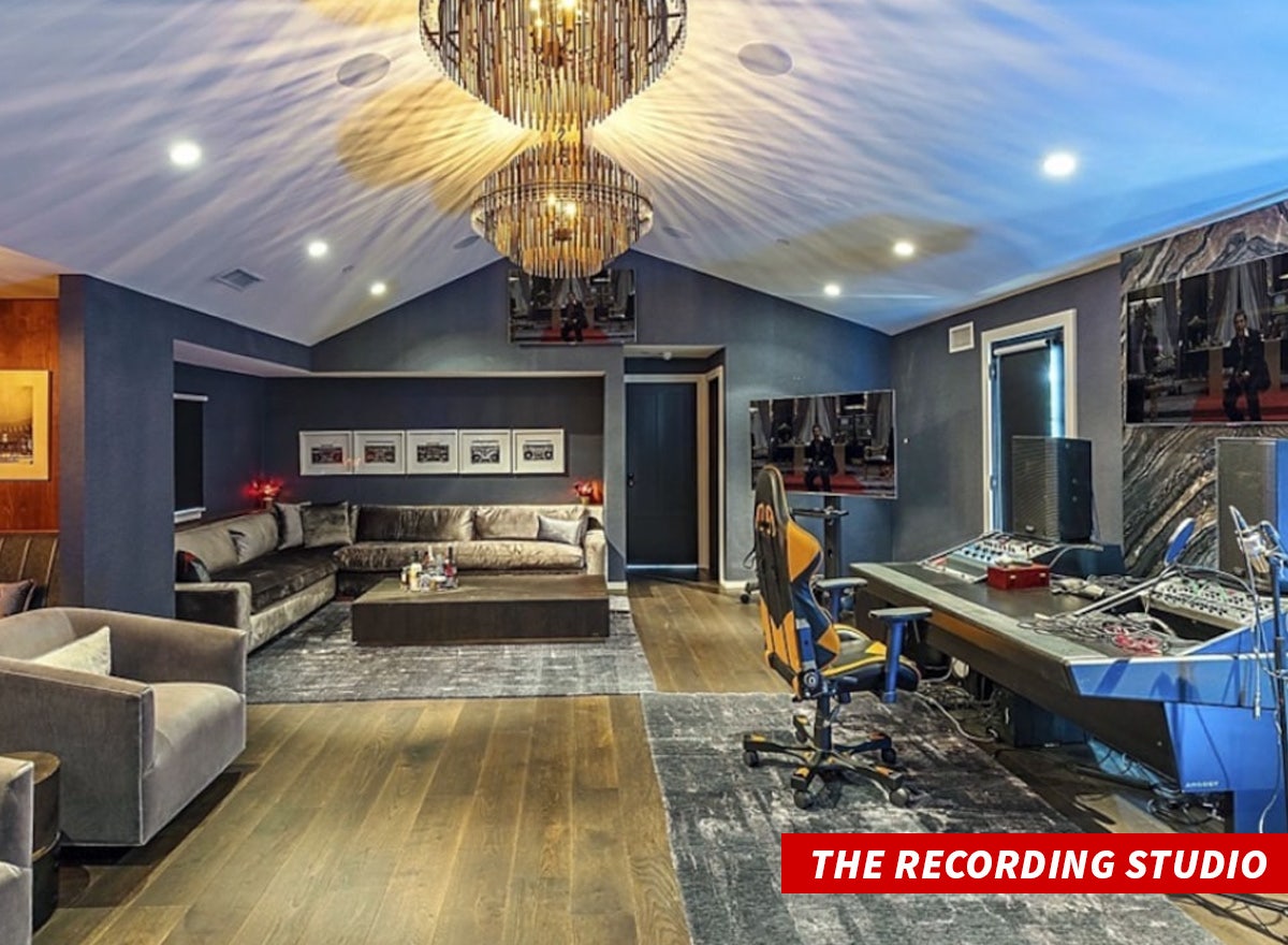 TMZ reports Britney is eyeing Drake's Mansion worth 22.2M$ - Britney ...