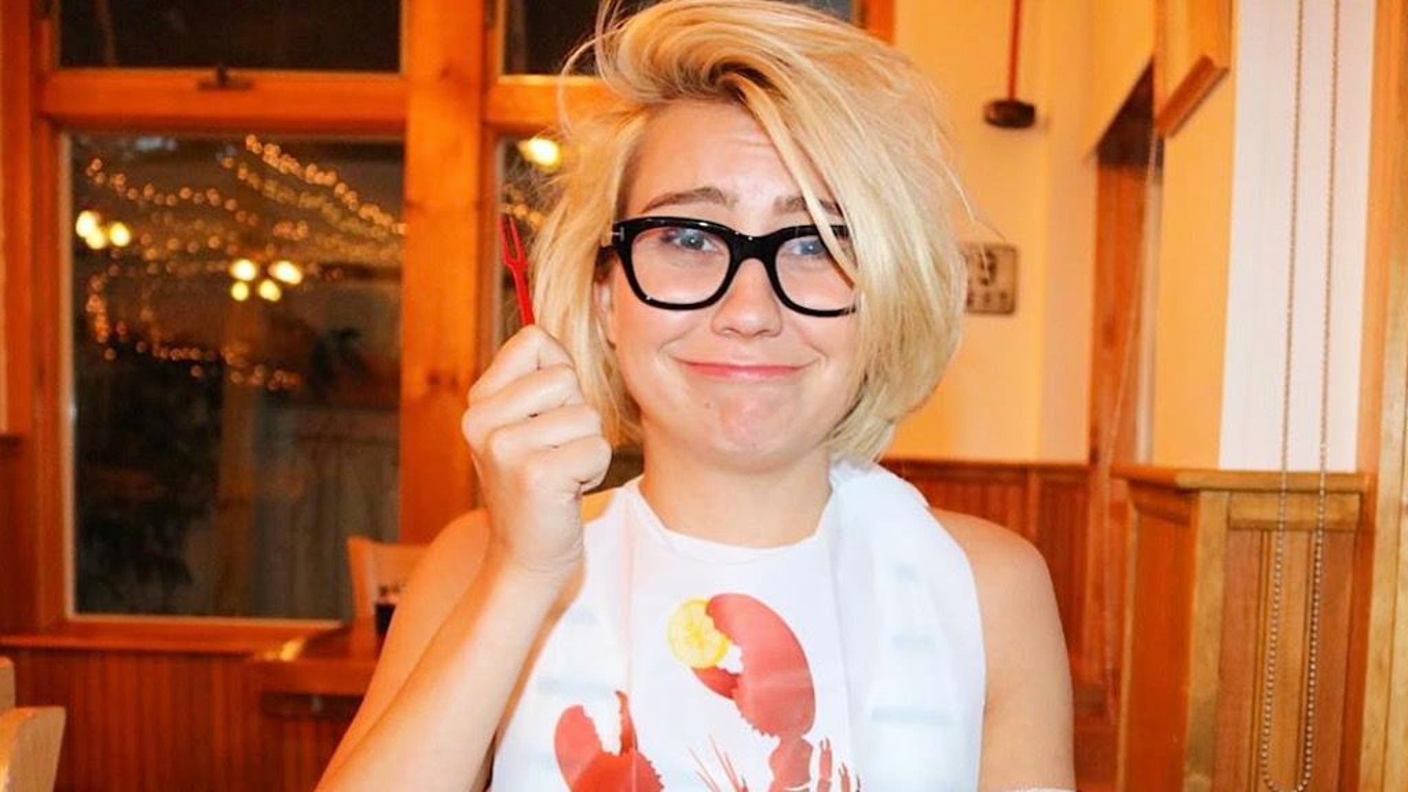 Celebrity Lobster Lovers -- Shellfish Stars