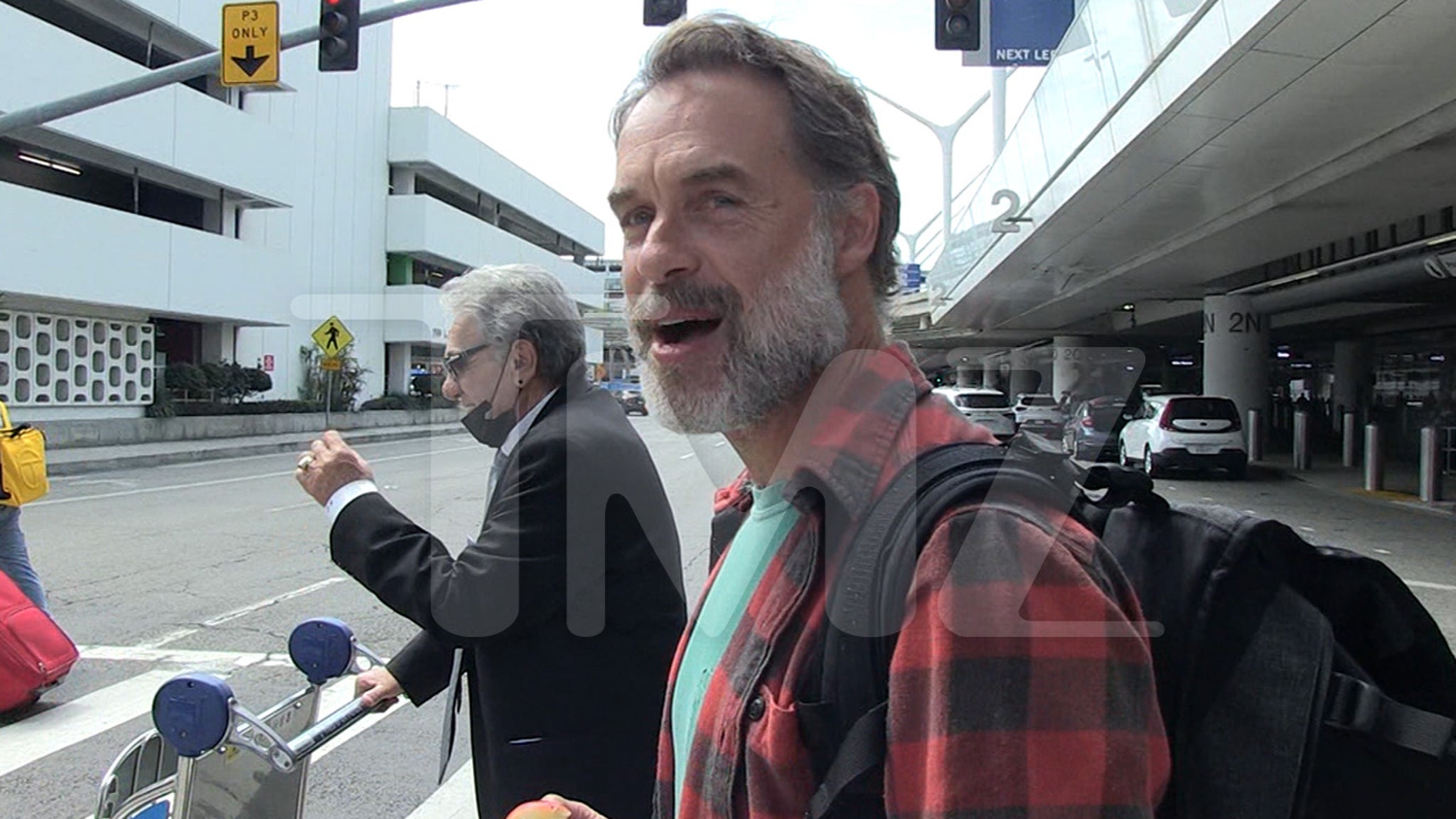 Murray Bartlett Stoked To Be Nominated With Fellow White Lotus Actors