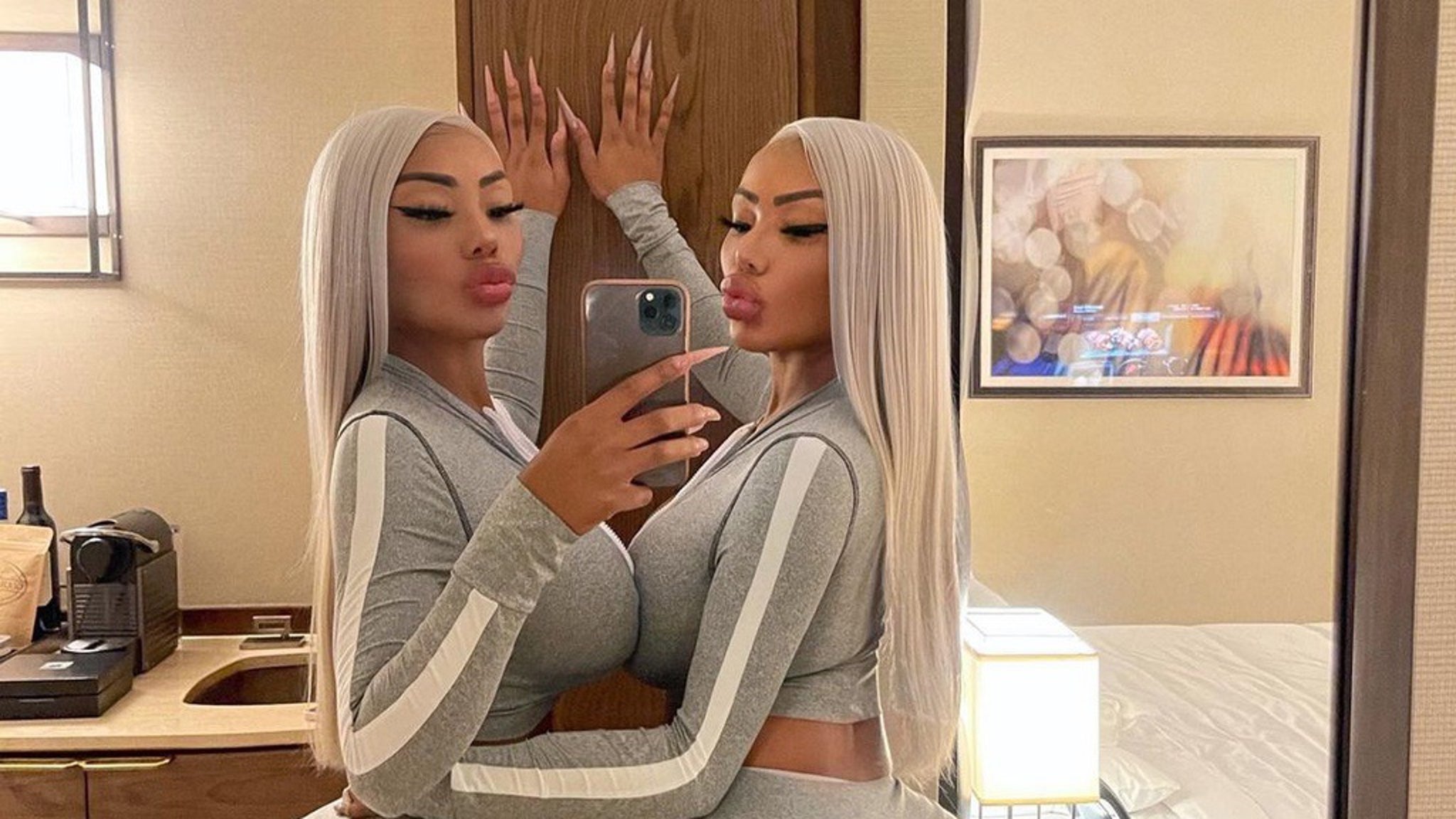 Clermont Twins Hot Shots