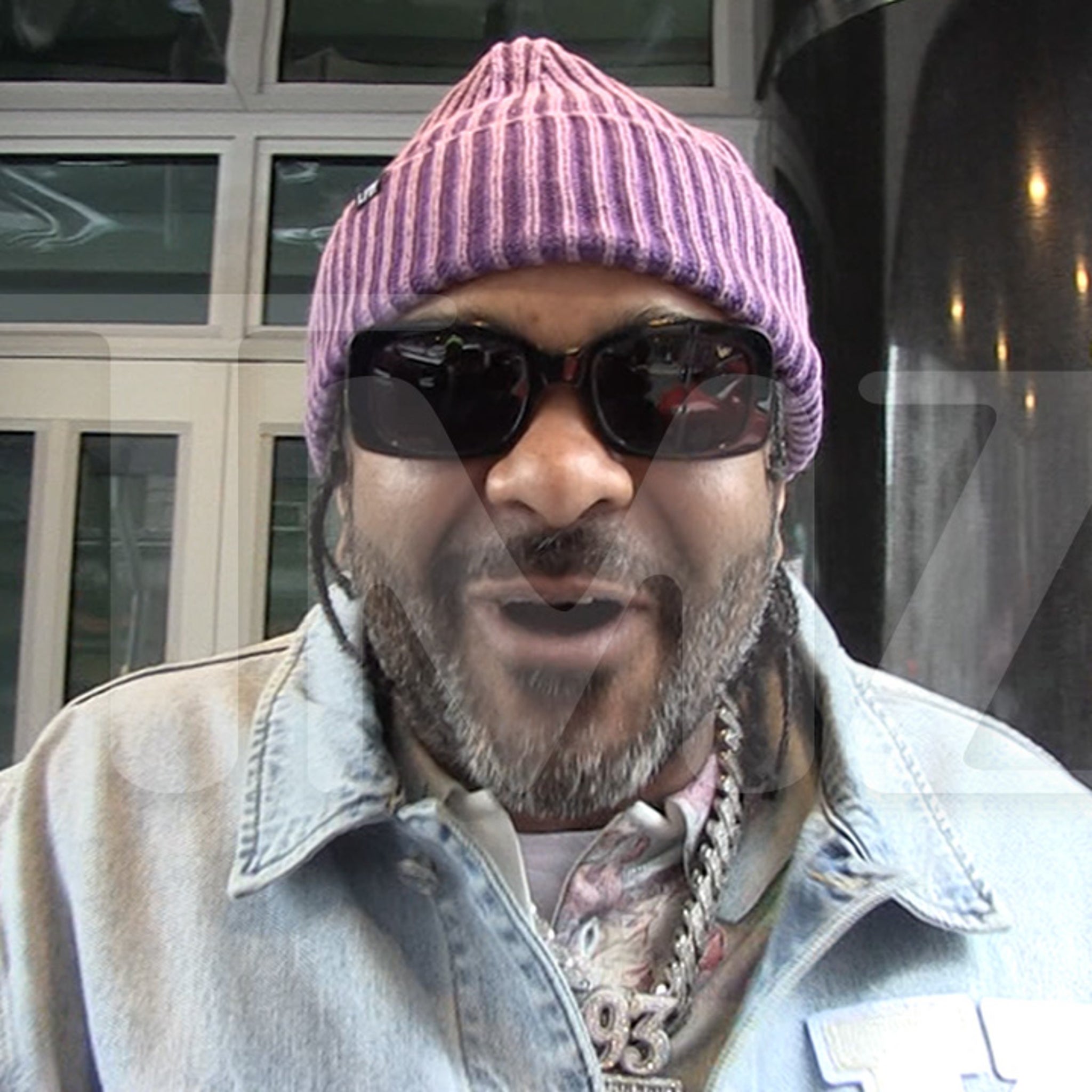 Jim Jones Gets Robbed