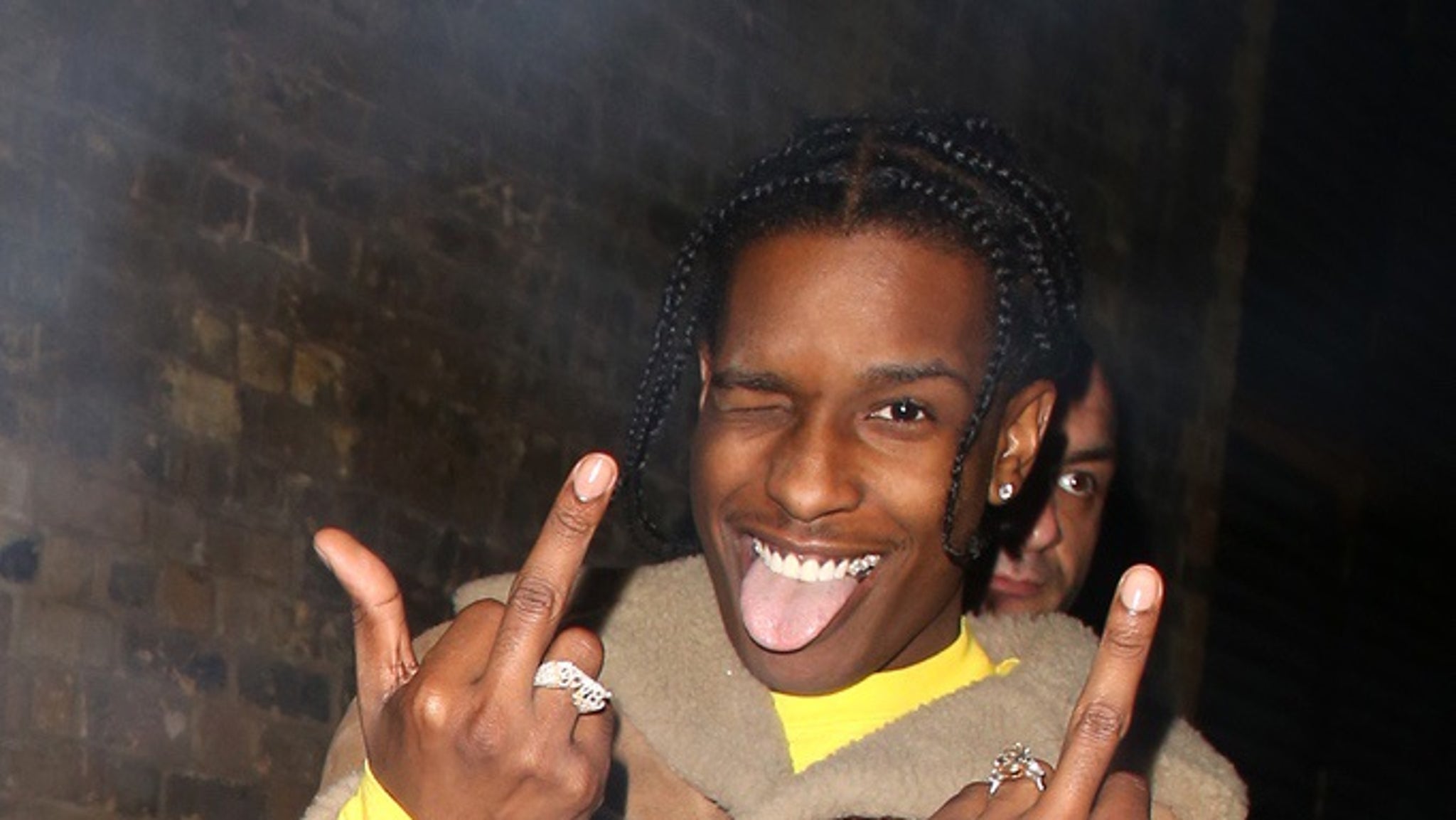 Hollywood Flippin' Out!