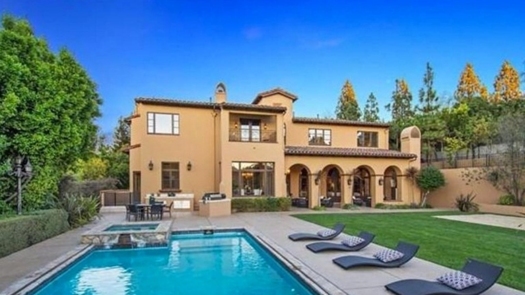 Big Sean Buys Slash's Rockin' Beverly Hills Mansion
