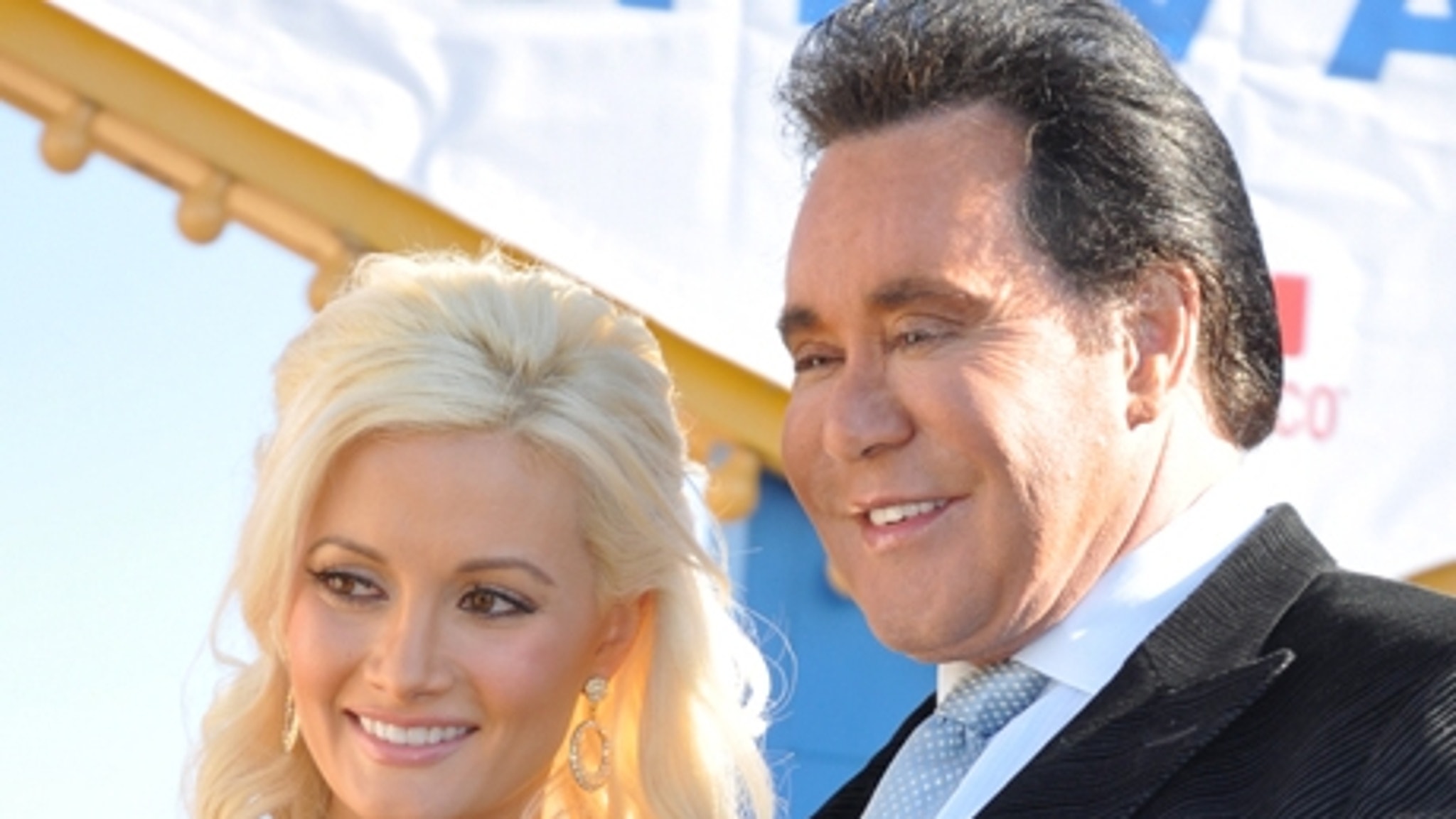 Holly Madison & Wayne Newton: Statuesque Duo
