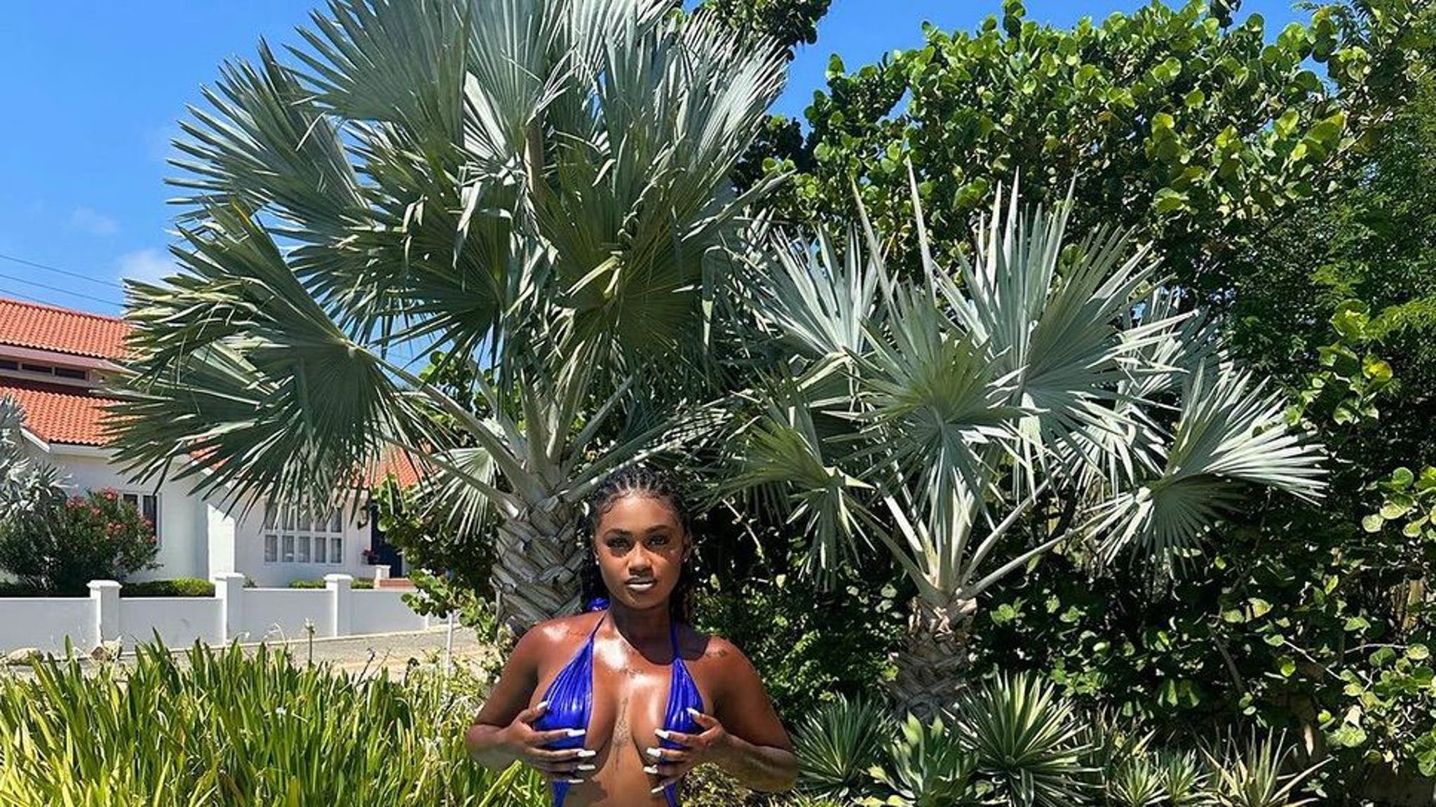 Kaliii Hot Shots In Panama