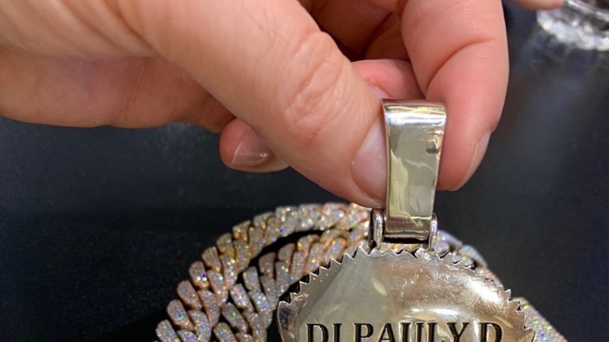 Pauly D's Chain -- Oh Yeah!